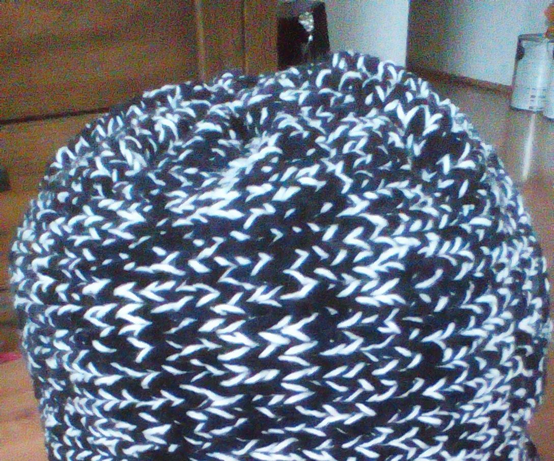 Knitted Pouf : 5 Steps (with Pictures) - Instructables