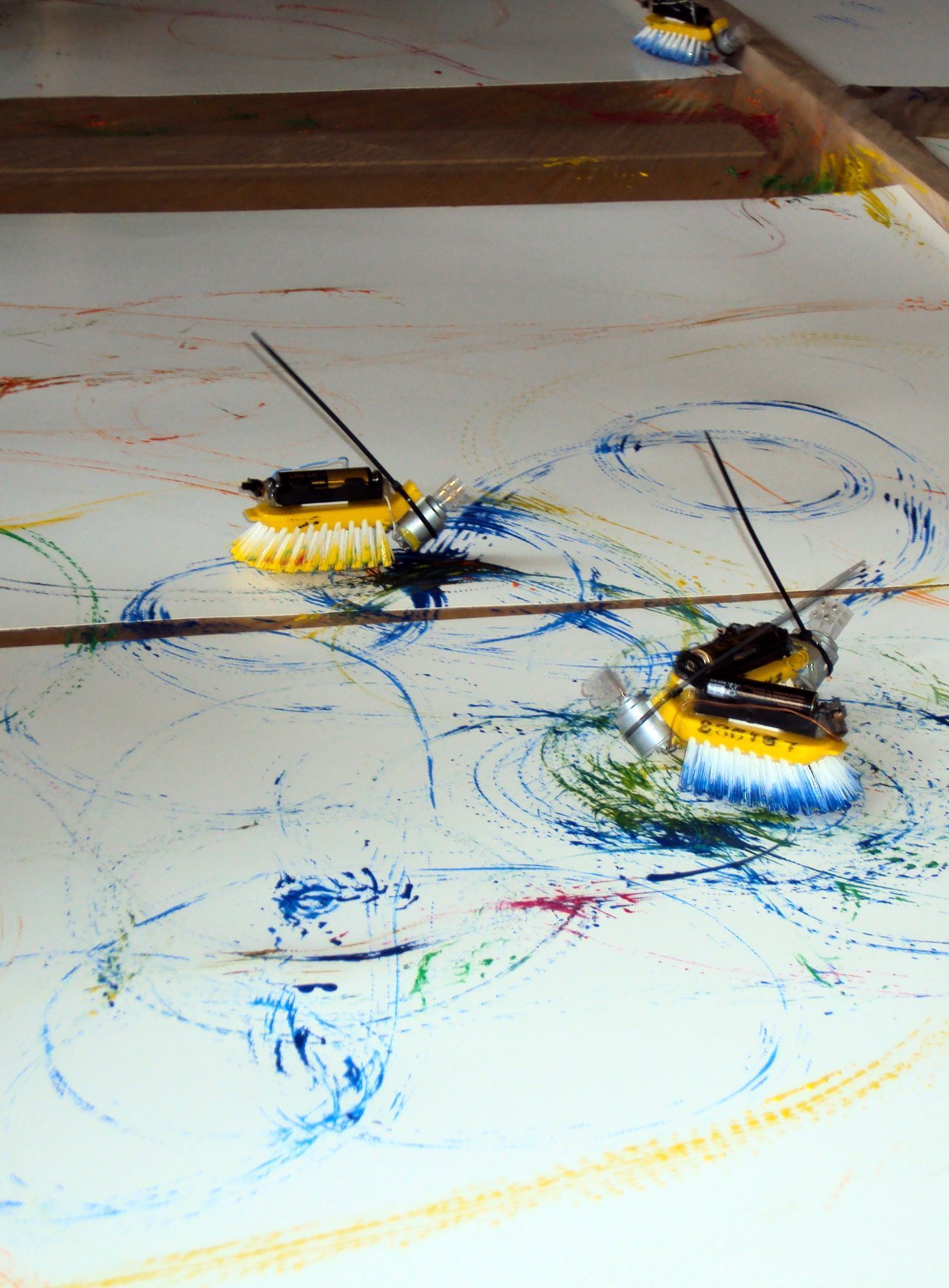 Artist Bristlebot (with Pictures) - Instructables