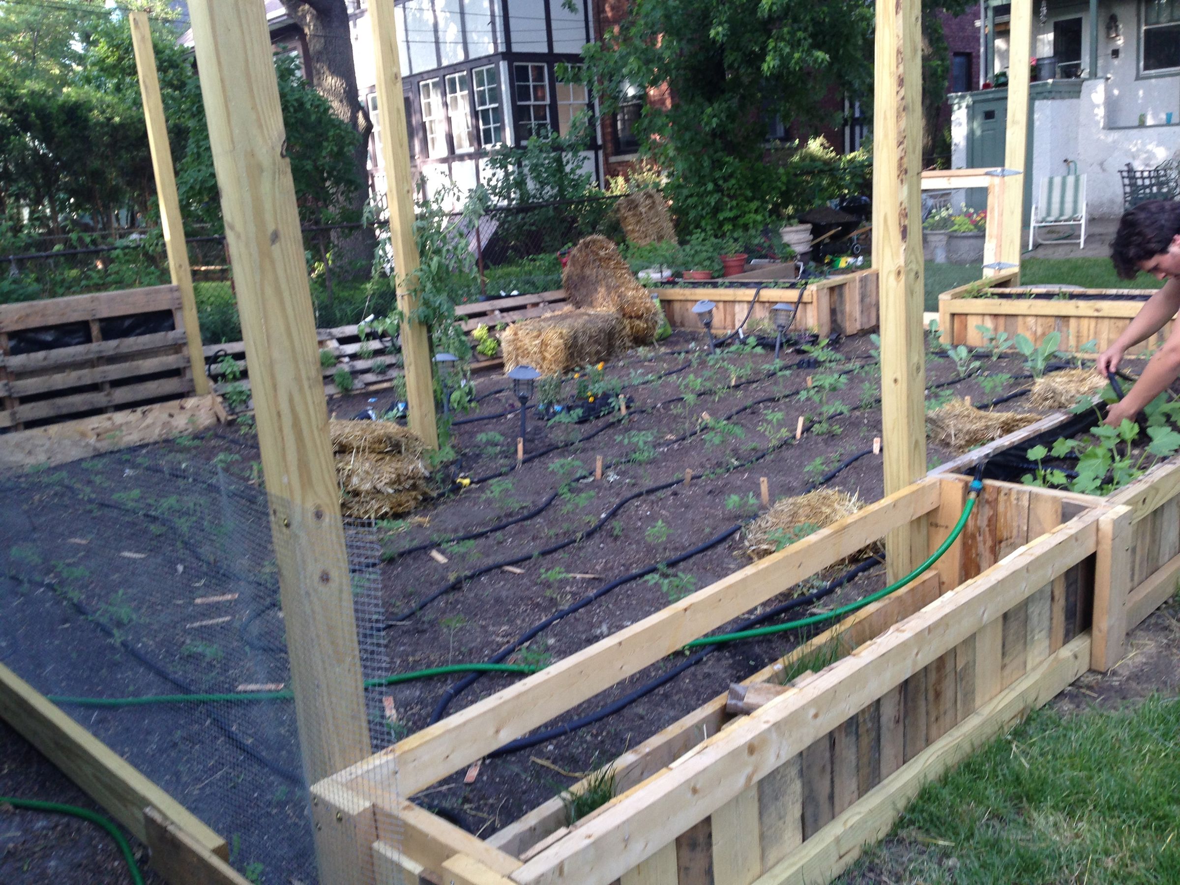 Outdoor Pallet Garden : 10 Steps (with Pictures) - Instructables