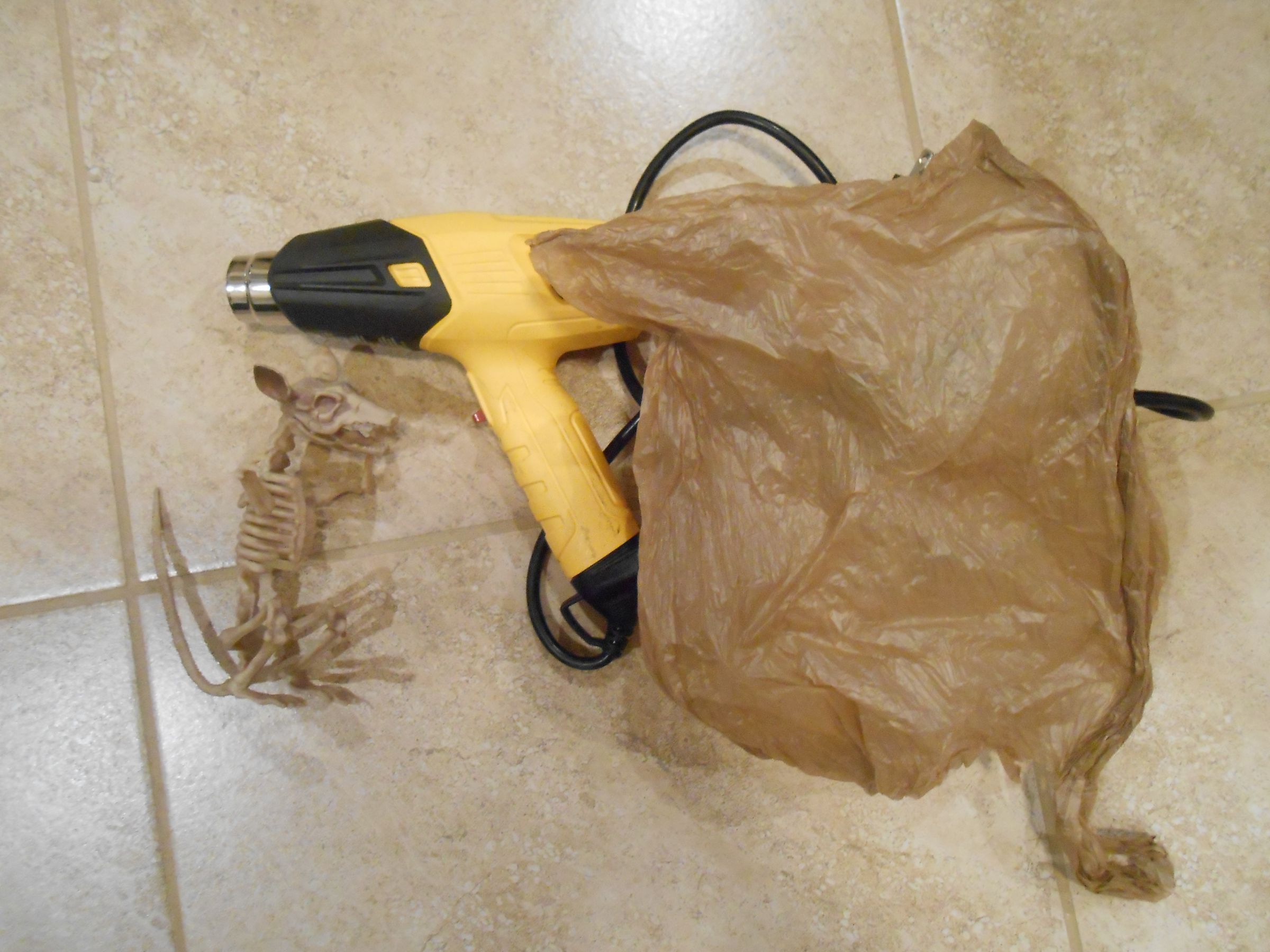 Easy Decomposed Skeleton Decor : 4 Steps - Instructables