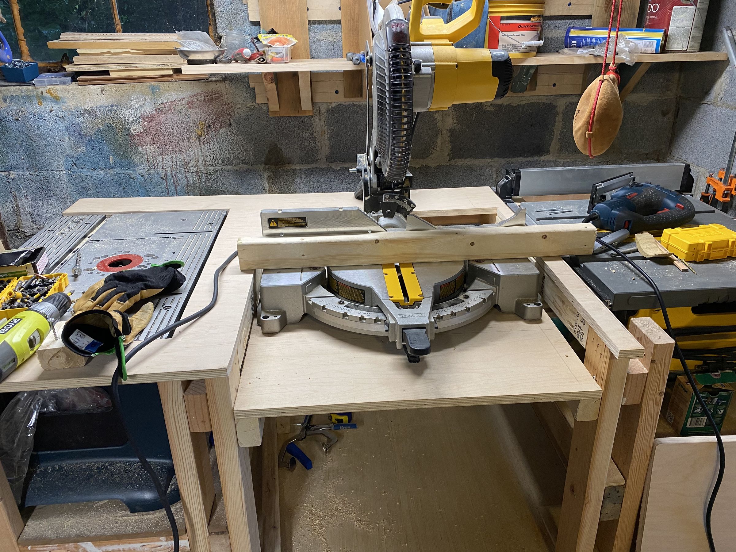 Mobile Workbench With Built-in Table & Miter Saws : 8 Steps (with ...