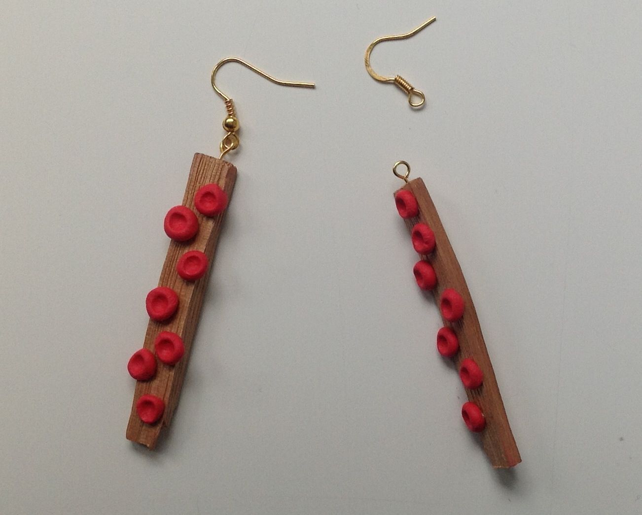 Red Dot Wooden Earrings With Sugru : 3 Steps - Instructables
