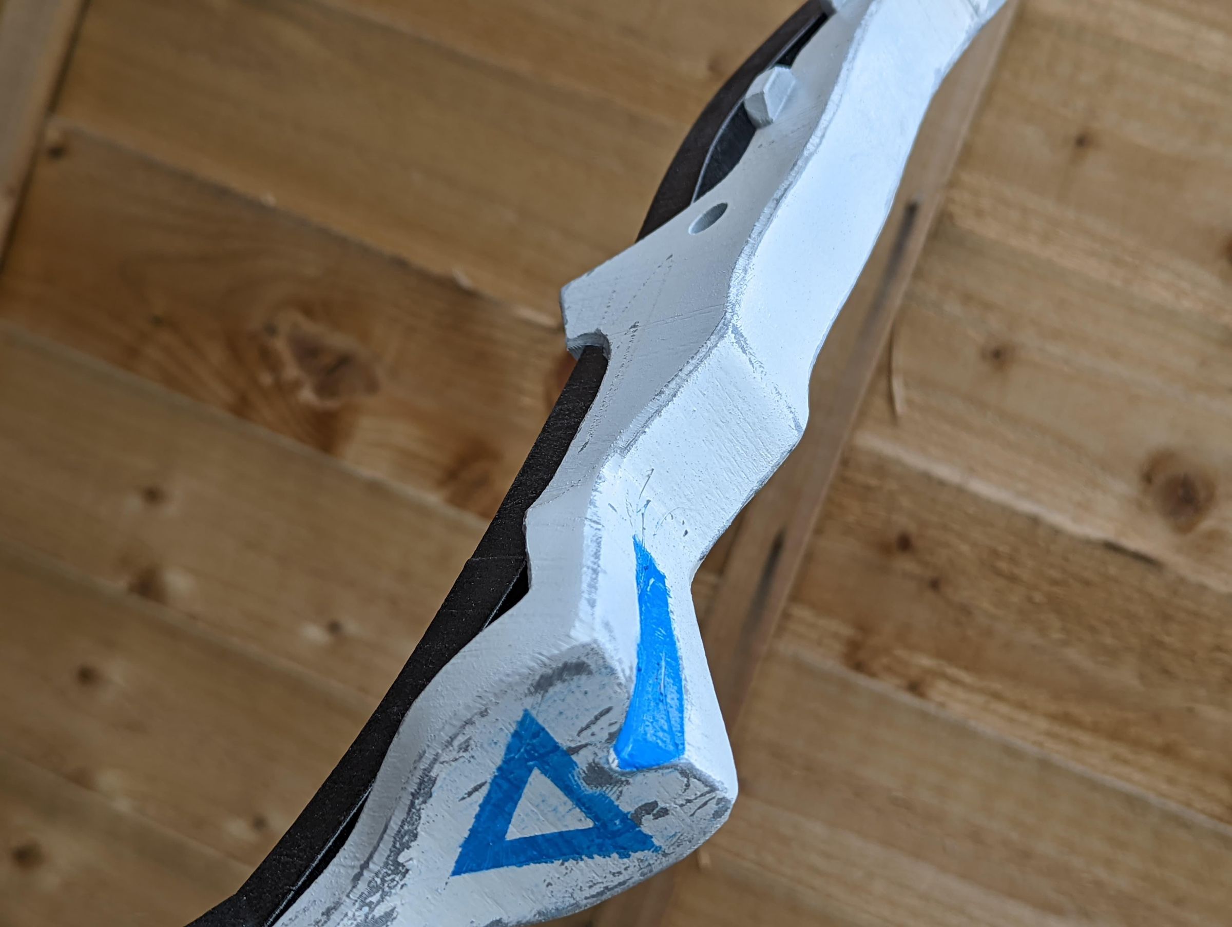 Realistic Weathering on Cosplay Props (Aloy's Bow From Horizon) : 7 ...