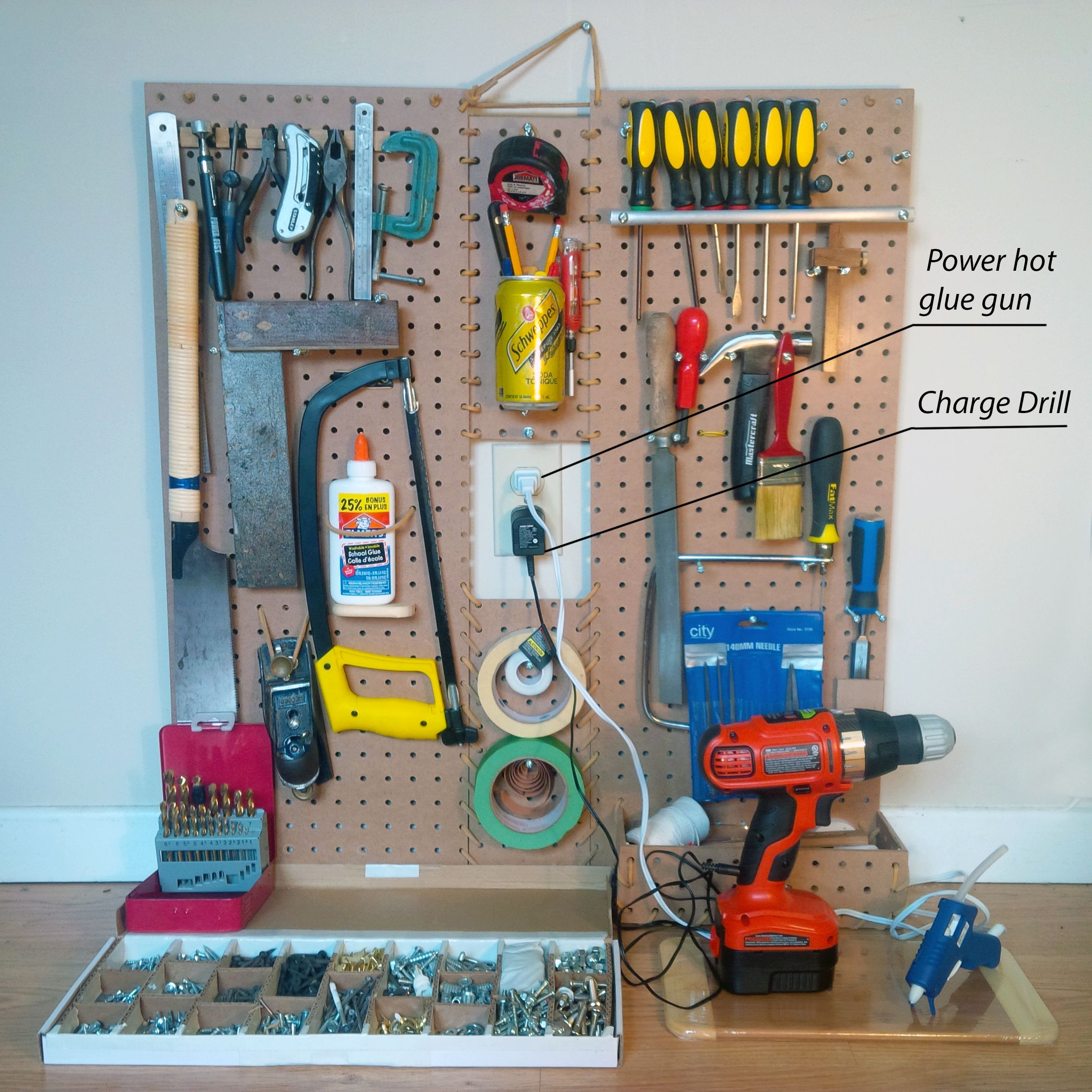 Portable Pegboard Workstation : 10 Steps (with Pictures) - Instructables