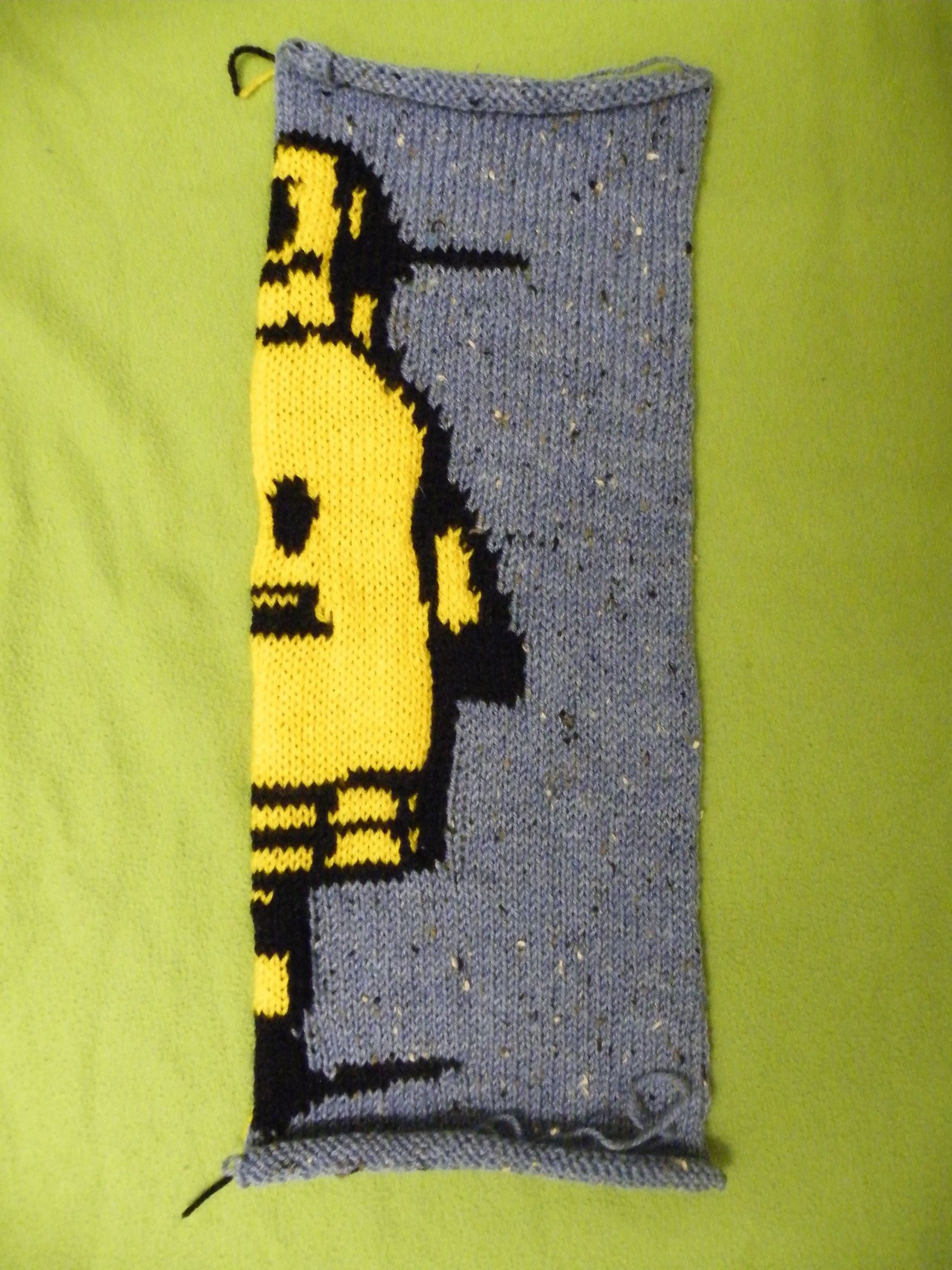 Knitted Robot Cushion : 6 Steps (with Pictures) - Instructables