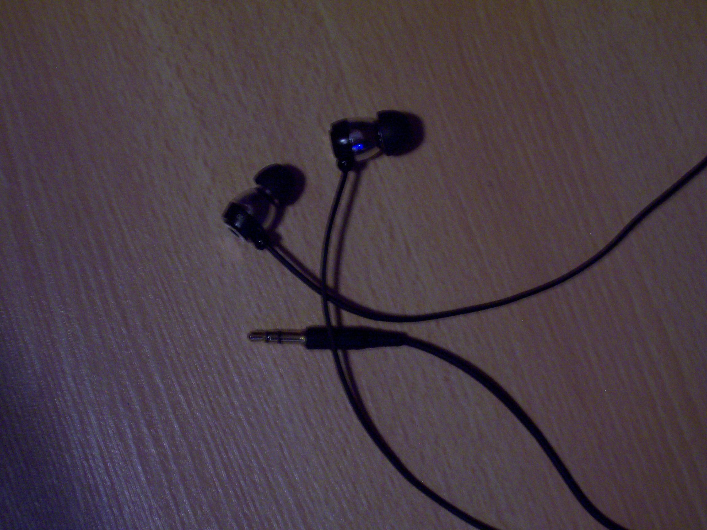 How to Repair Your Headphones. : 3 Steps - Instructables