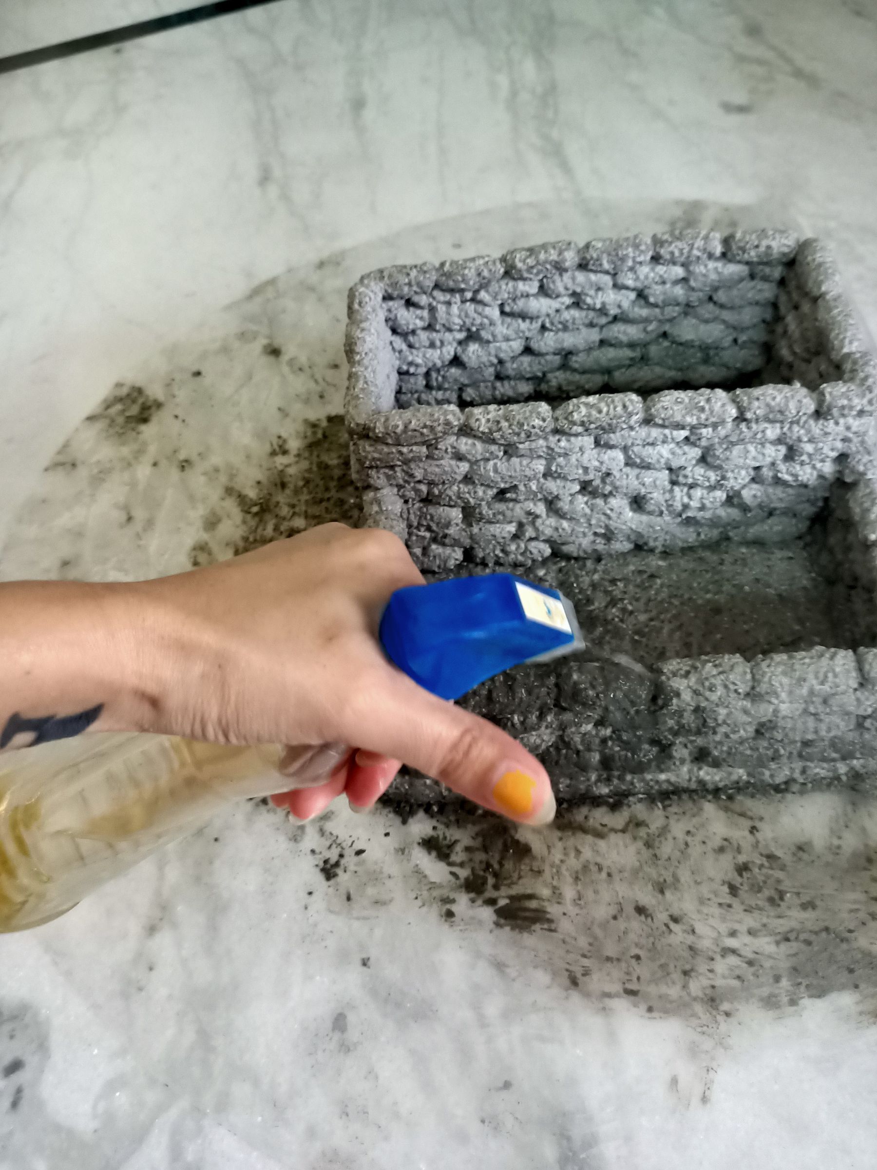 DIY Textured Cement-Styrofoam Planter : 12 Steps (with Pictures ...