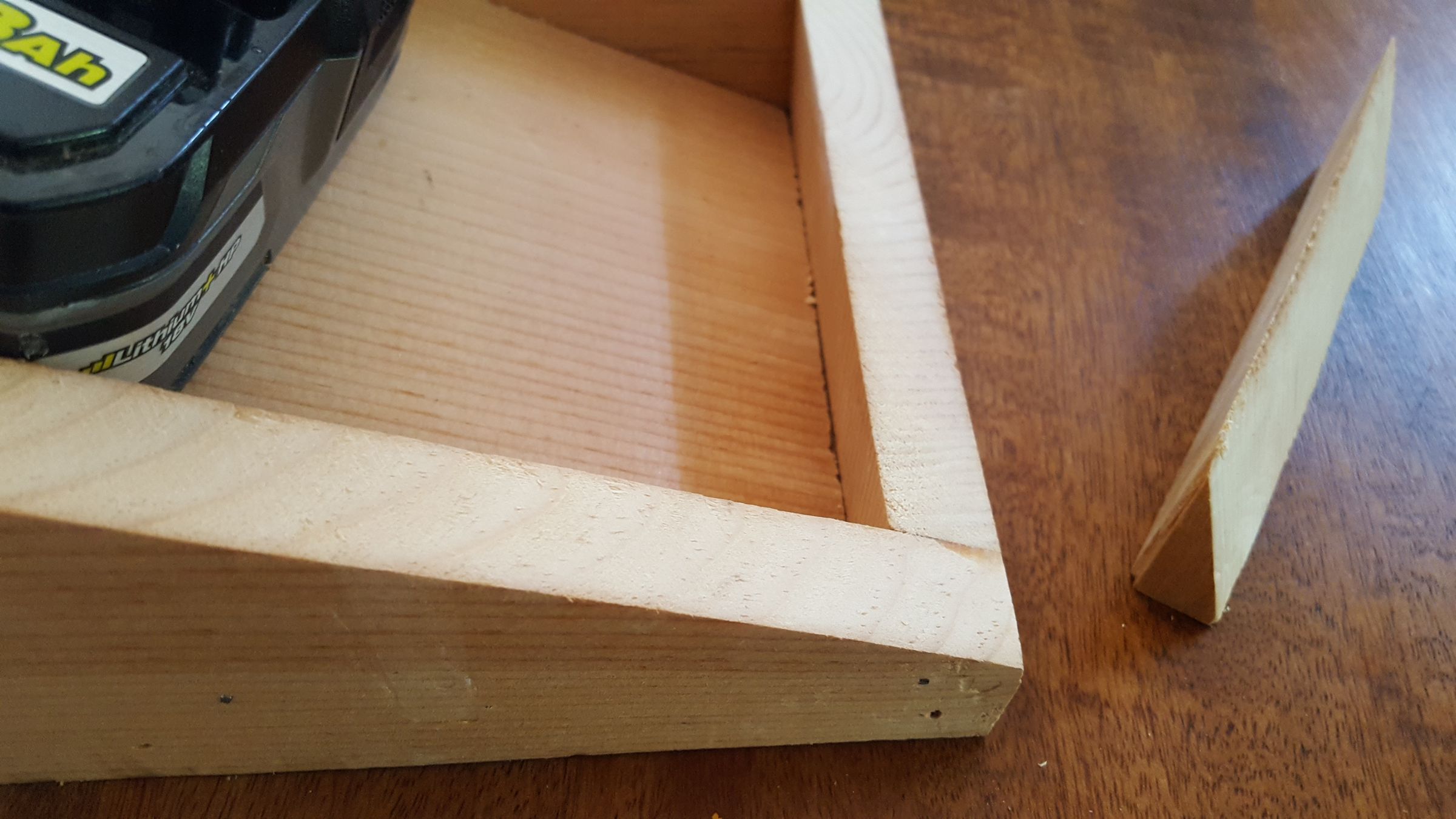 Battery Slide (Cordless Tool Battery Holder) : 5 Steps (with Pictures ...