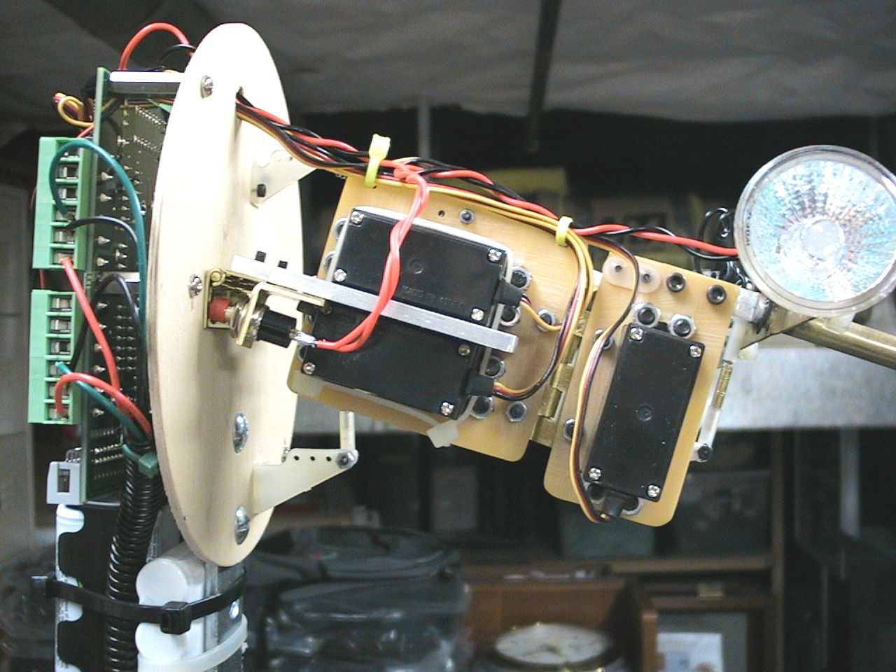 How to Create Simple Animatronics- Part One: Using the MAKE Controller : 7 Steps (with Pictures ...