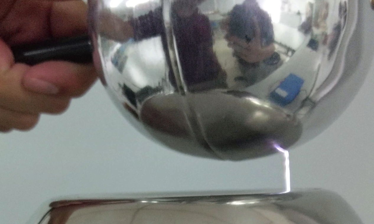 How to Make a Van De Graaff Generator : 9 Steps (with Pictures ...