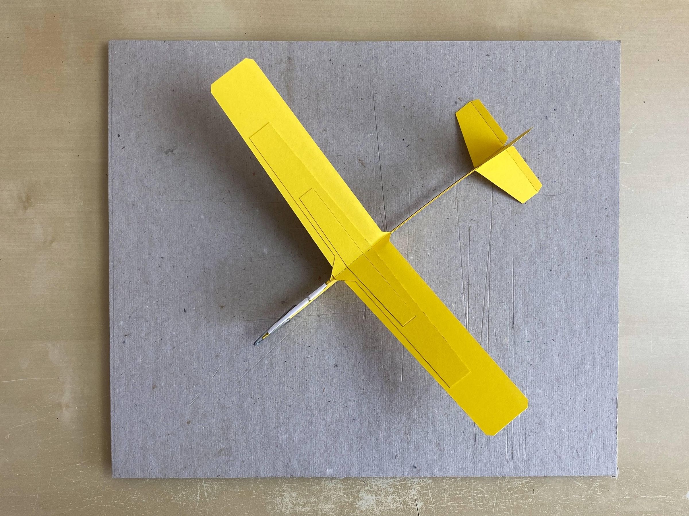 Card Stock Sport Glider II : 8 Steps (with Pictures) - Instructables