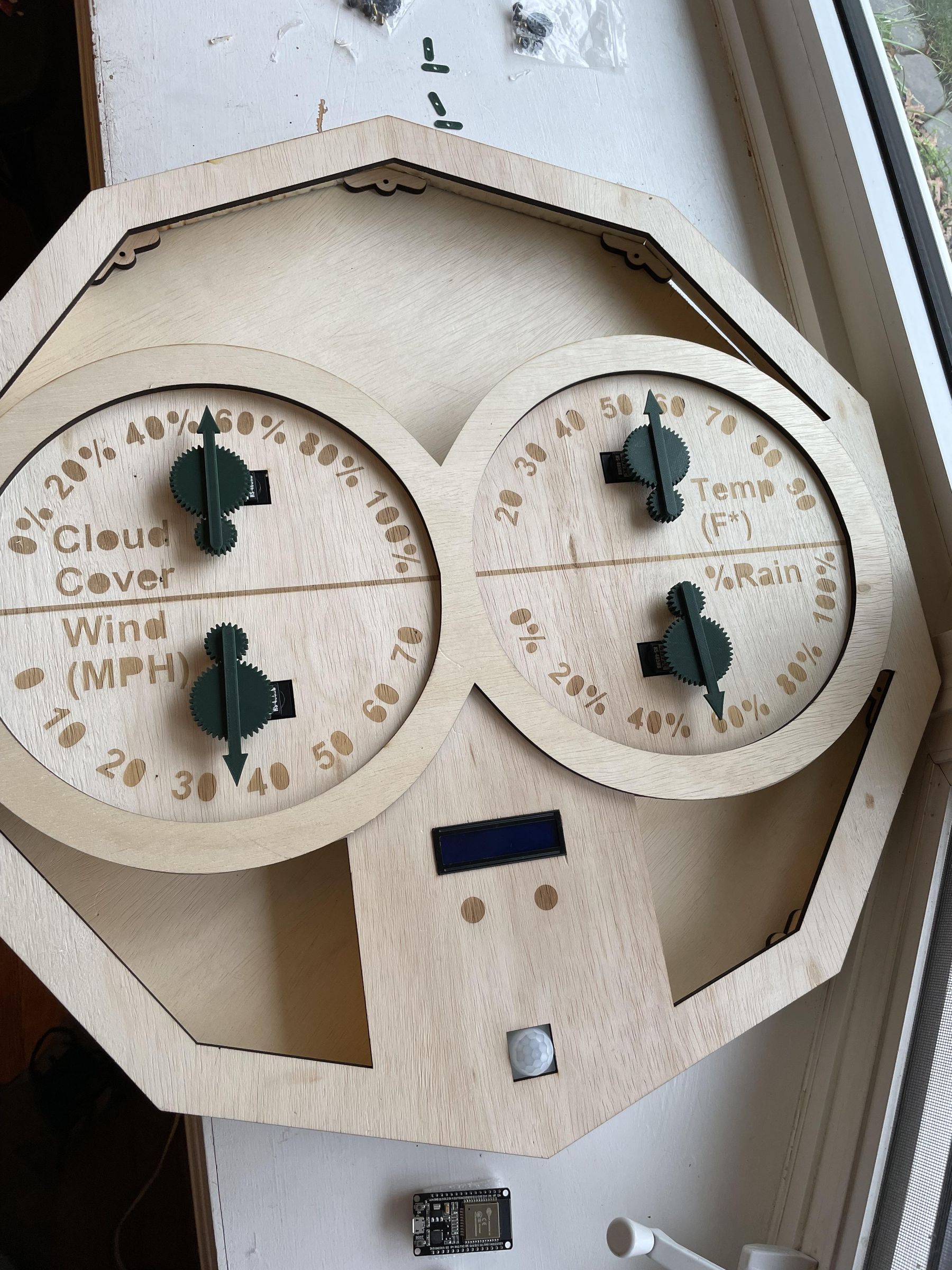 Super Useful Weather Clock : 6 Steps (with Pictures) - Instructables