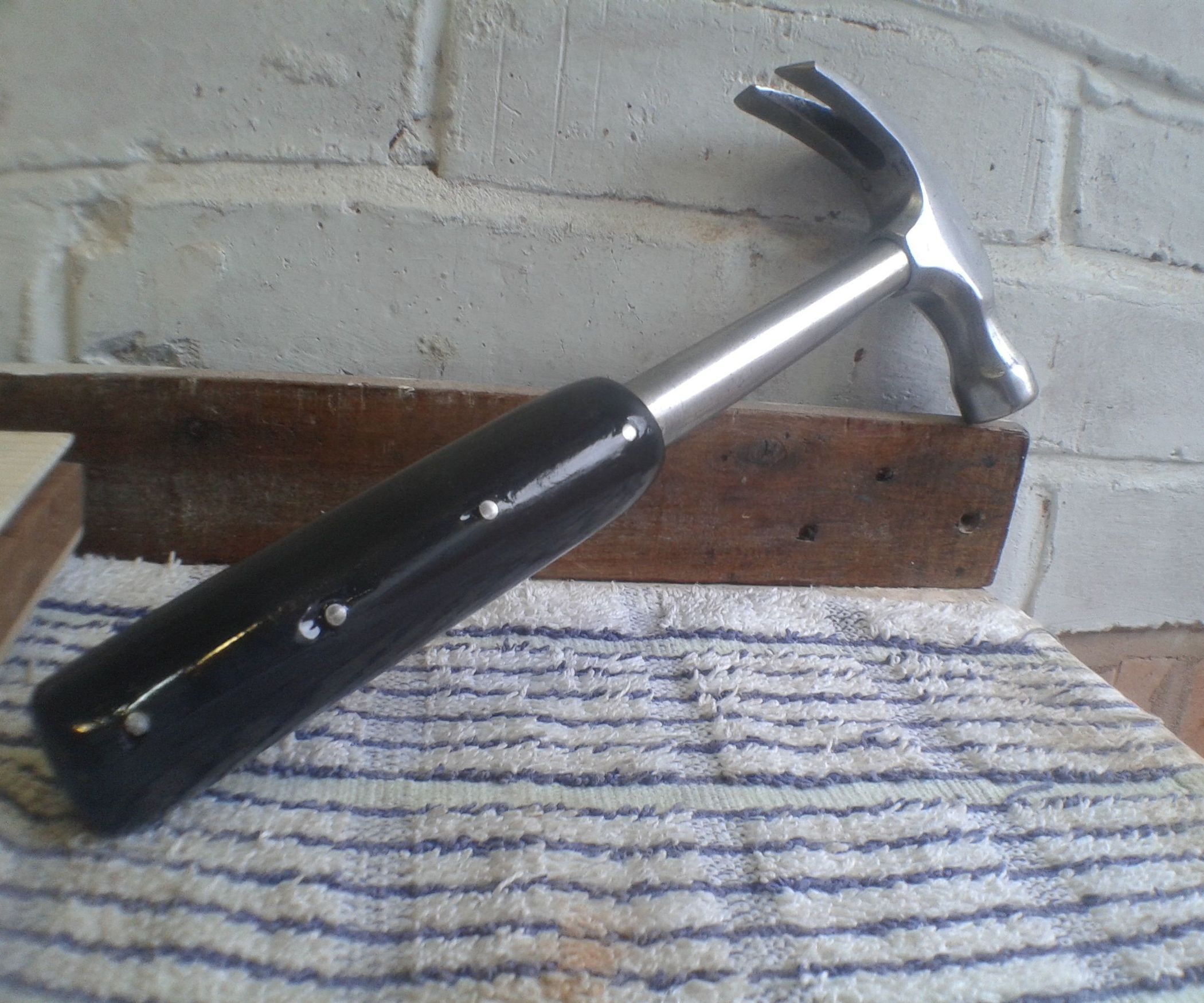 Restoring a Claw Hammer : 7 Steps (with Pictures) - Instructables