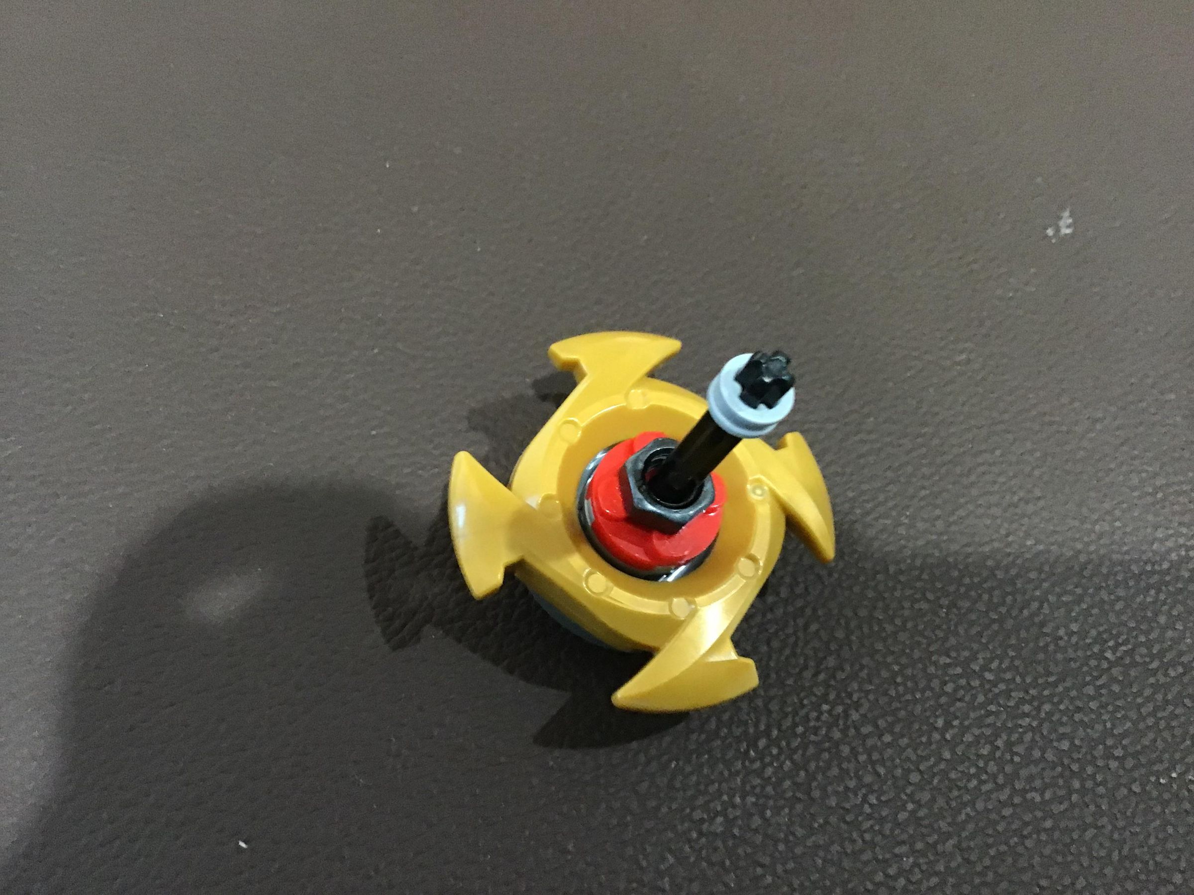 How to Make a Attack Type Beyblade/Top (With Lego!) : 4 Steps ...