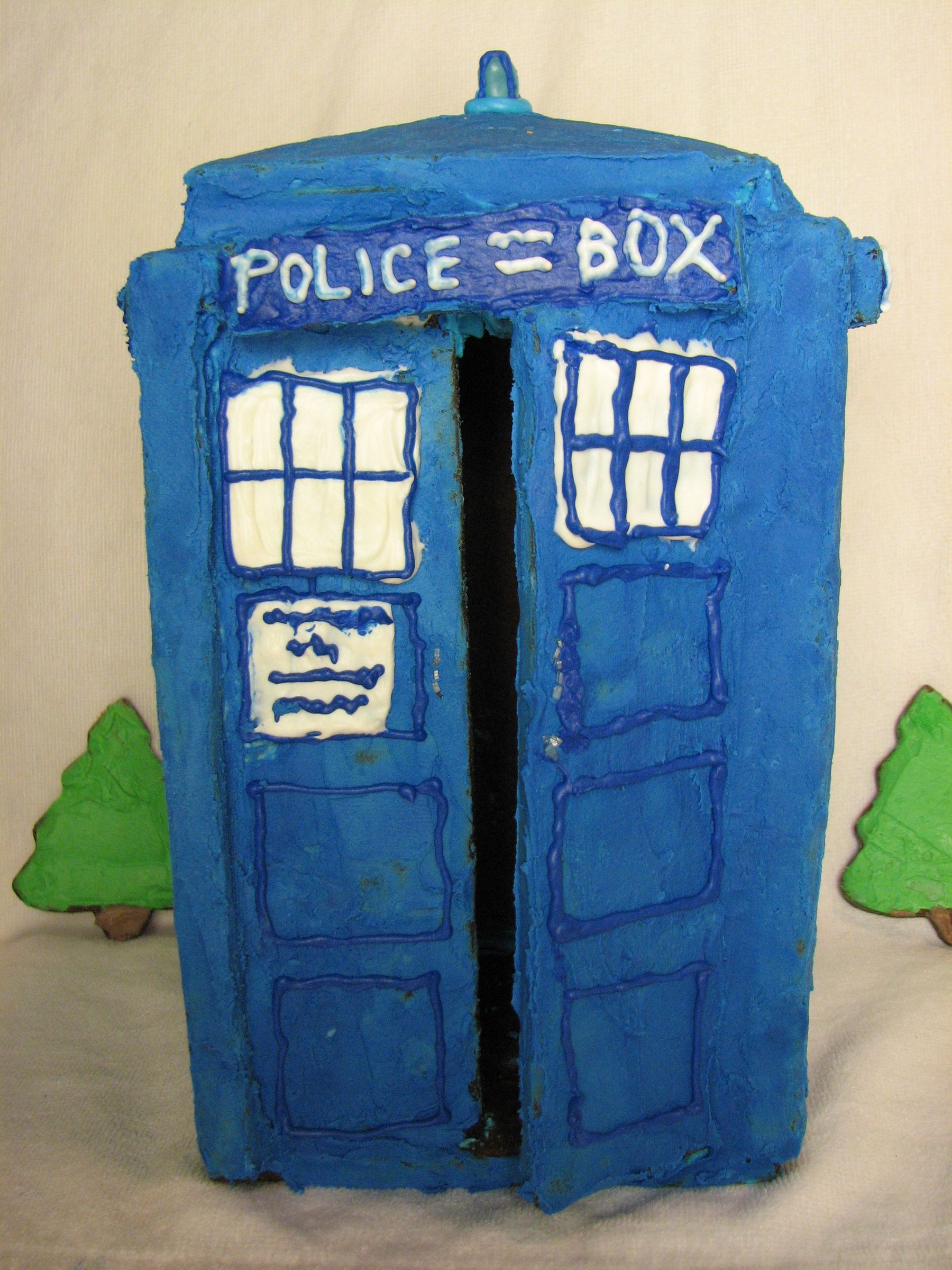 How to Make a Gingerbread Tardis (with Doctor) : 10 Steps (with ...