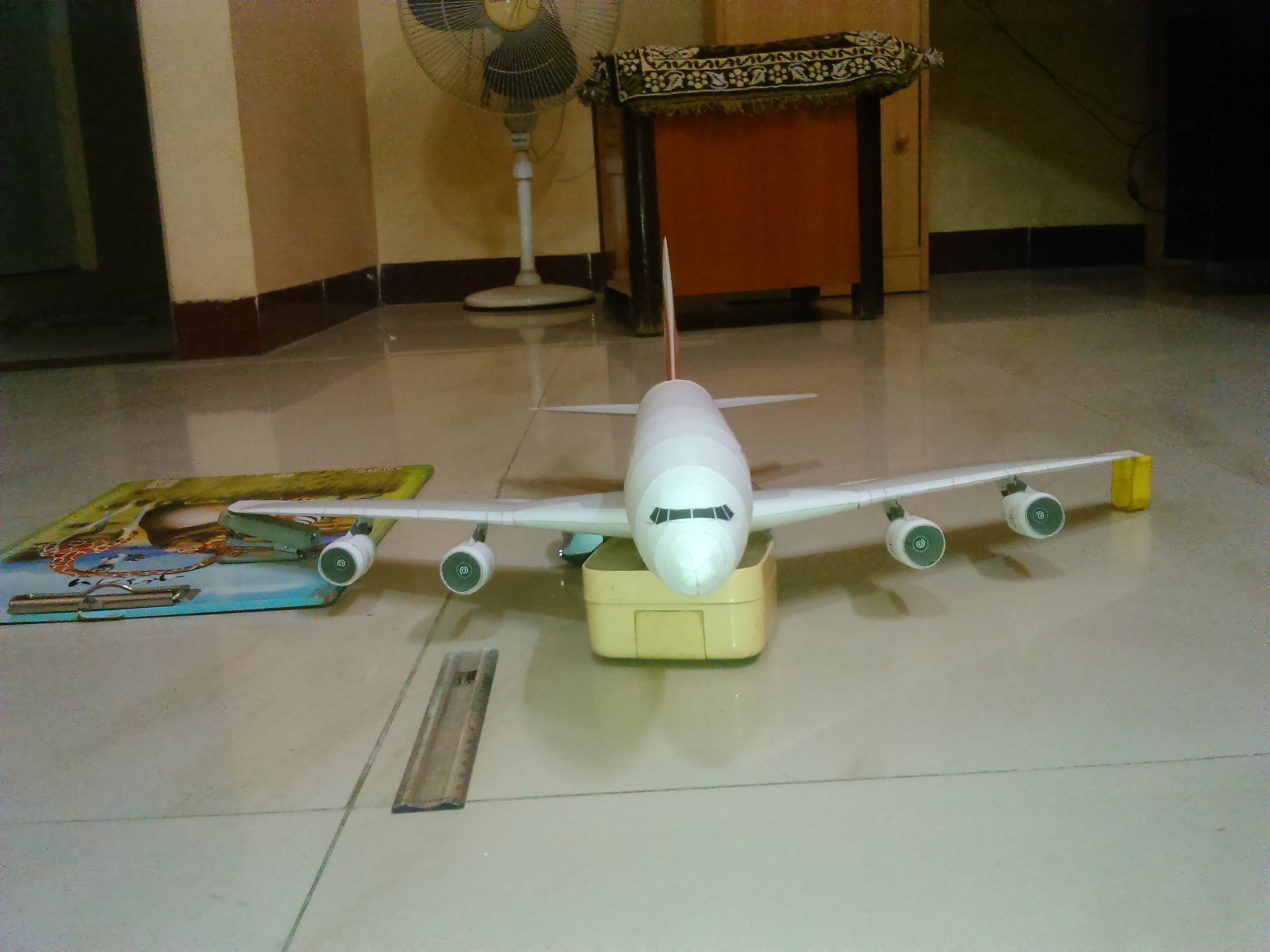A380 Emirates Paper Model 1:132 : 5 Steps - Instructables