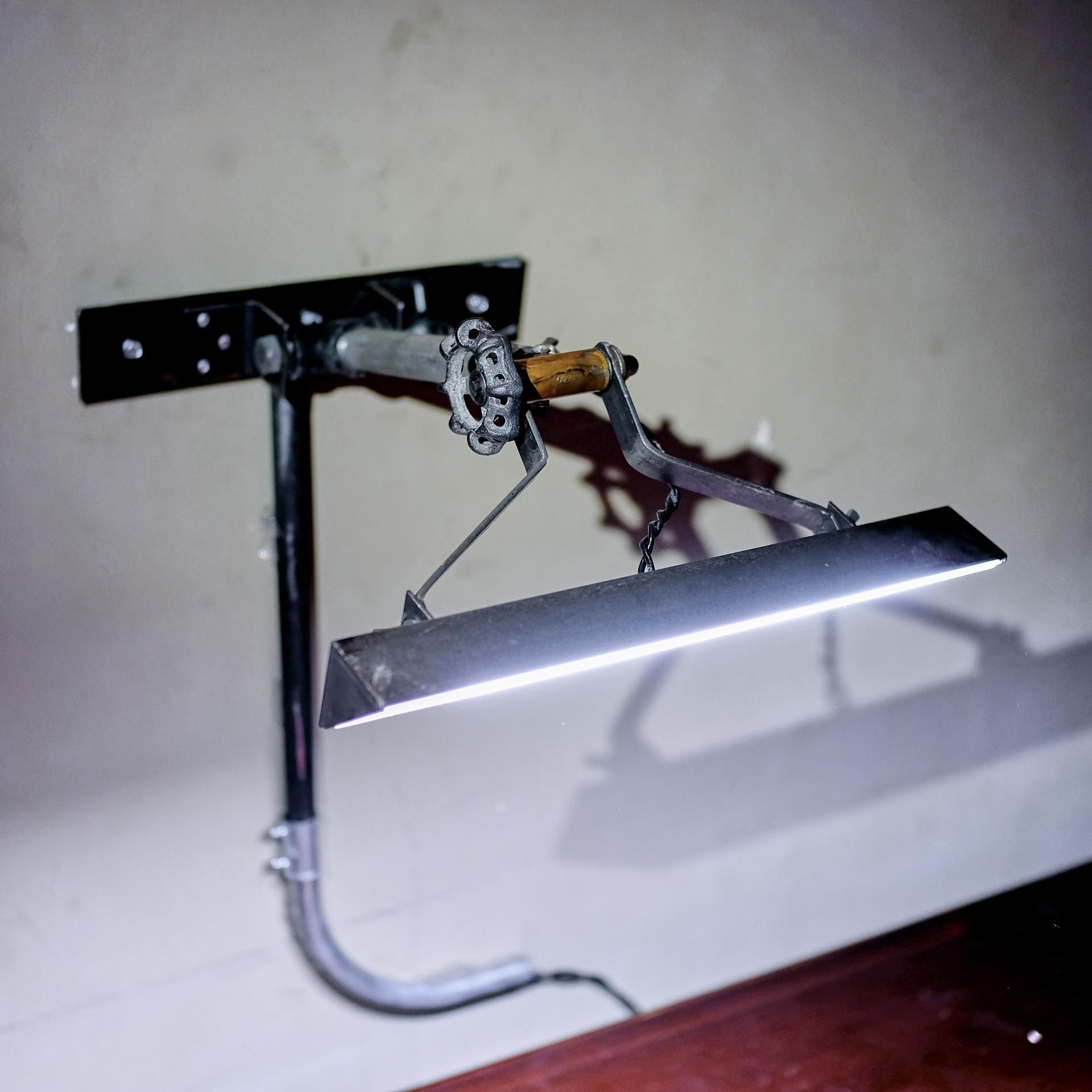 Industrial Style Adjustable Lamp : 12 Steps (with Pictures) - Instructables