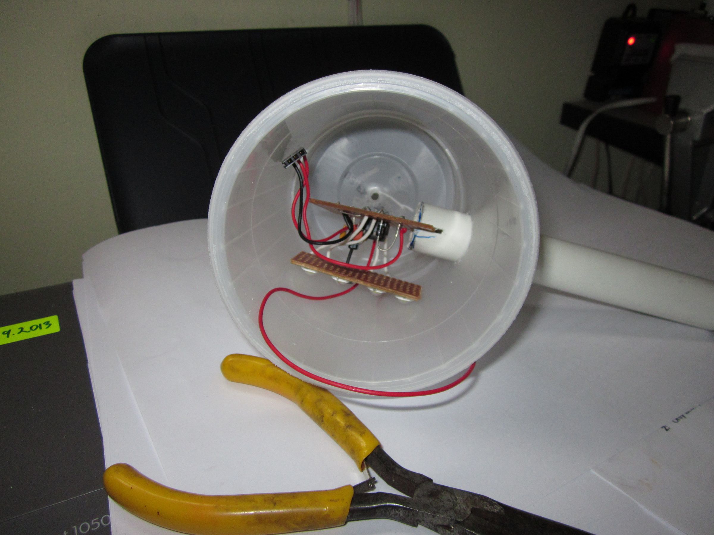Motion Detection LED Lamp - Instructables