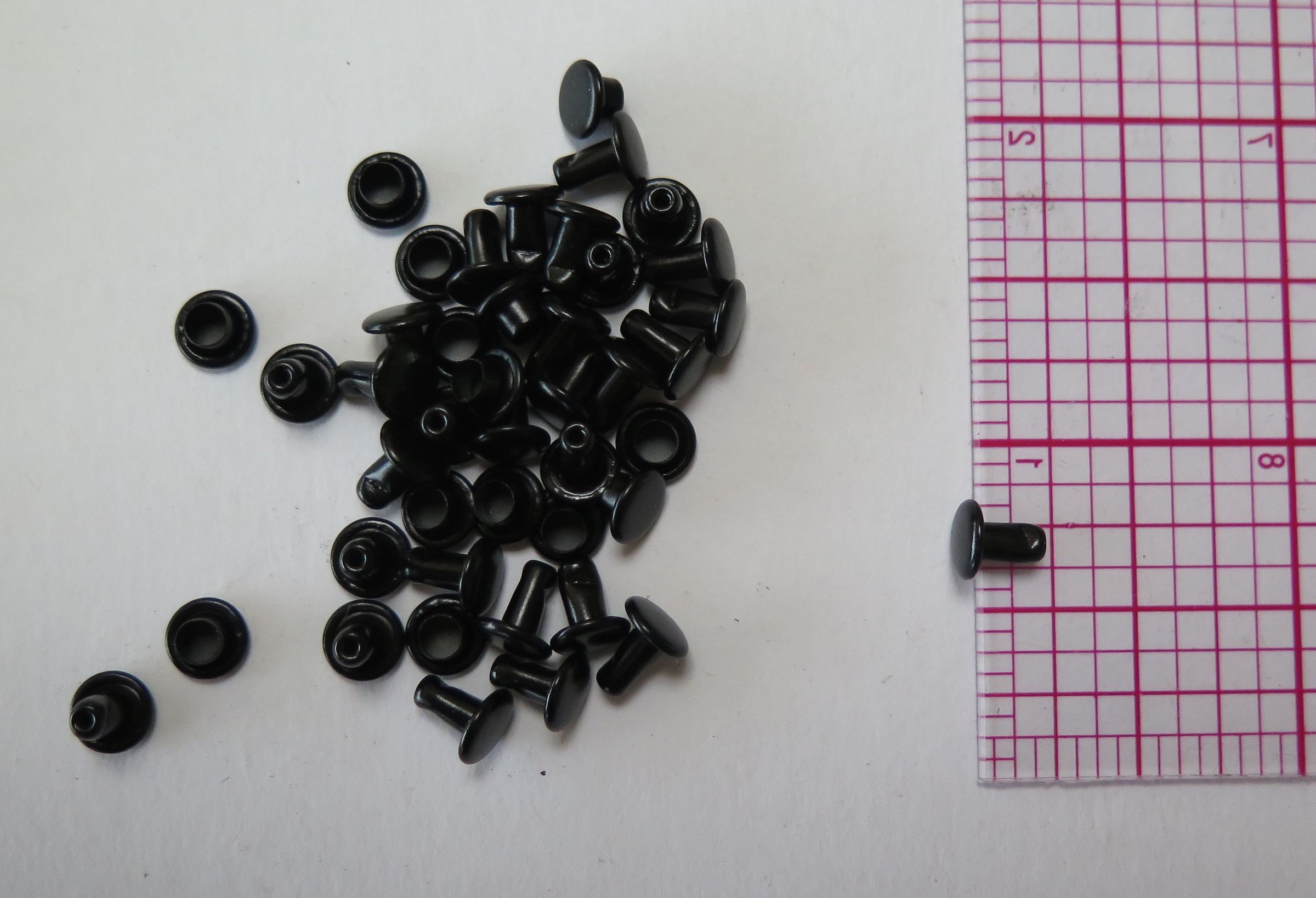 Leather Cyber Goth Shoulder Armor : 9 Steps (with Pictures) - Instructables