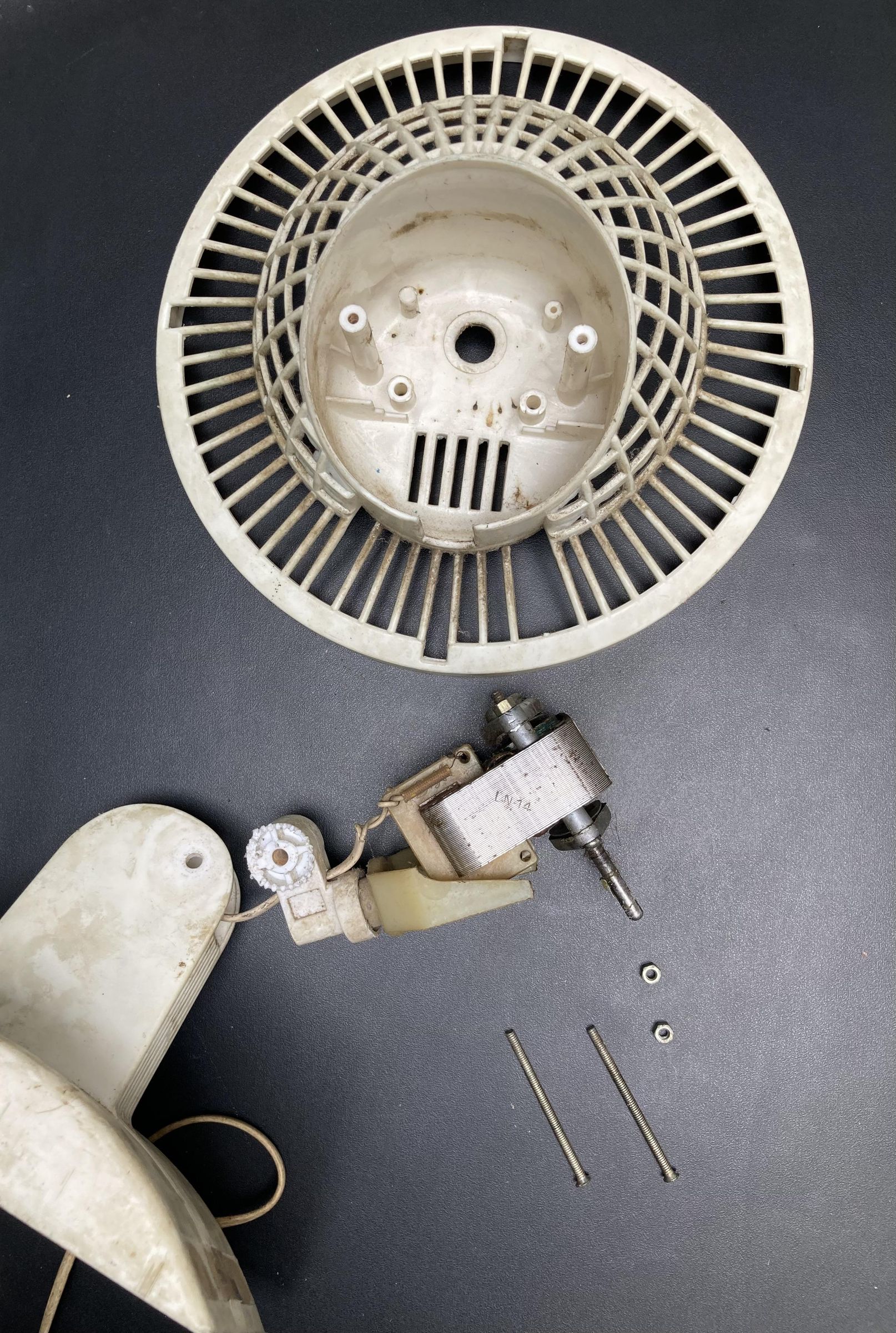 Fixing Fan Blade : 5 Steps (with Pictures) - Instructables