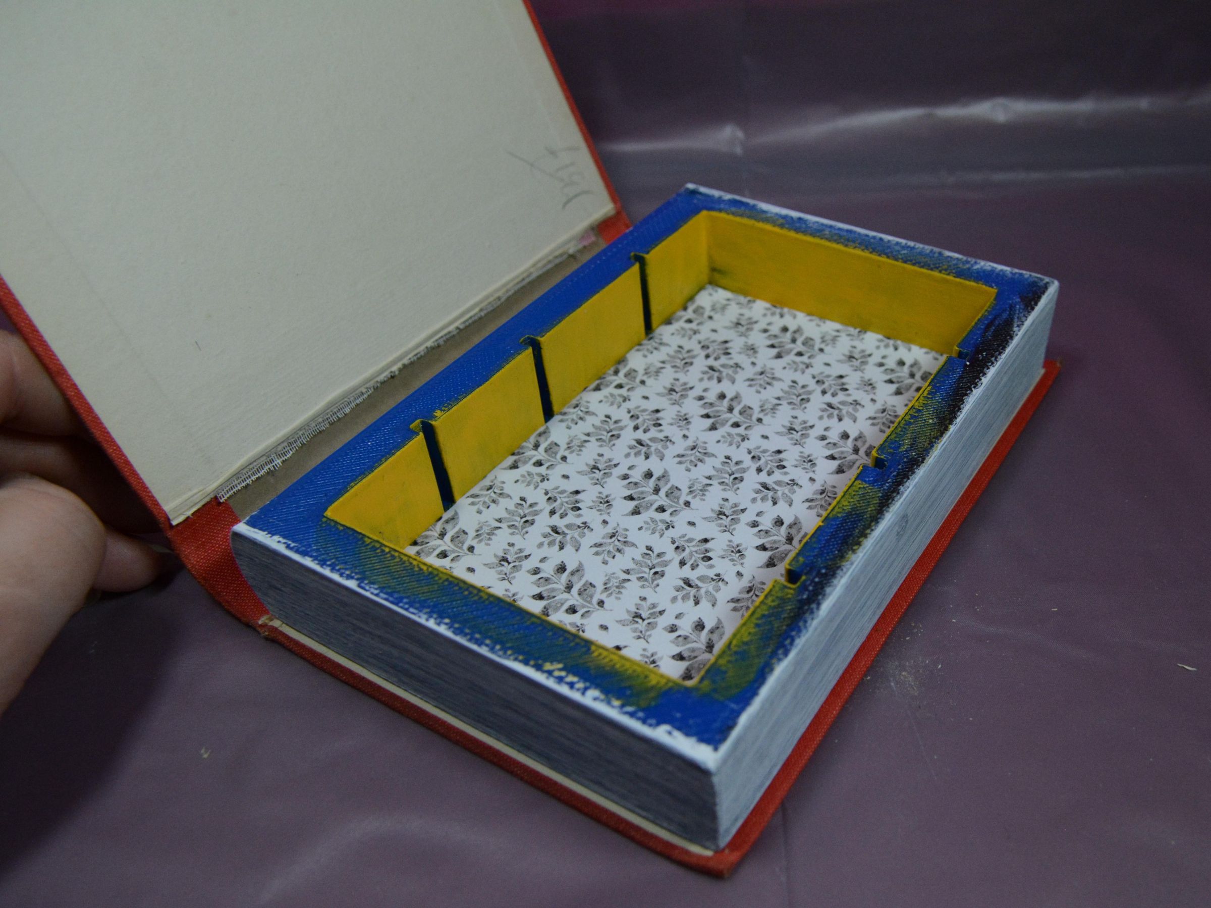 Miniature Library - How to Make a Tiny Bookcase : 13 Steps (with Pictures) - Instructables