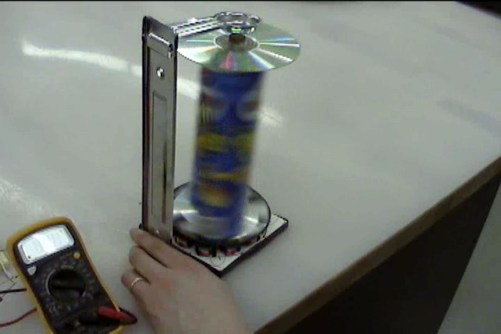 Pringles Wind Turbine (Pleech) - Version One : 16 Steps (with Pictures) - Instructables