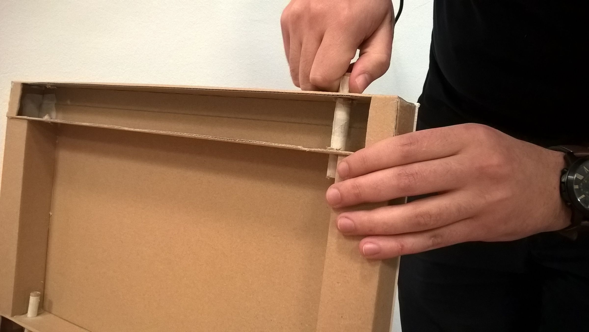 Cardboard Laptop Desk : 9 Steps (with Pictures) - Instructables