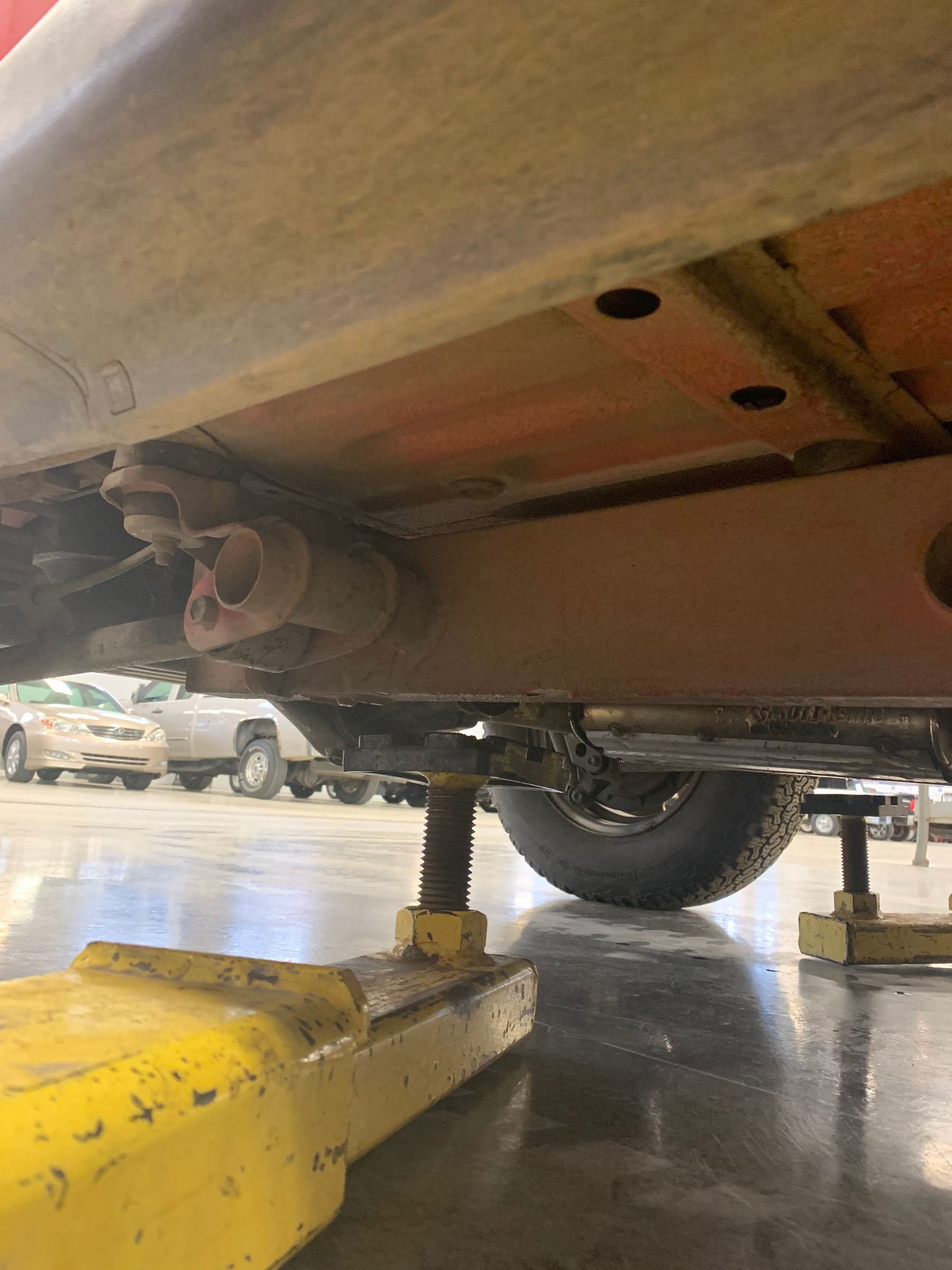 How to Use an Automotive Hoist : 5 Steps - Instructables