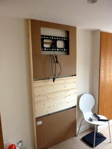 The TV Wall Mount, Desk & Hidden PC : 6 Steps - Instructables