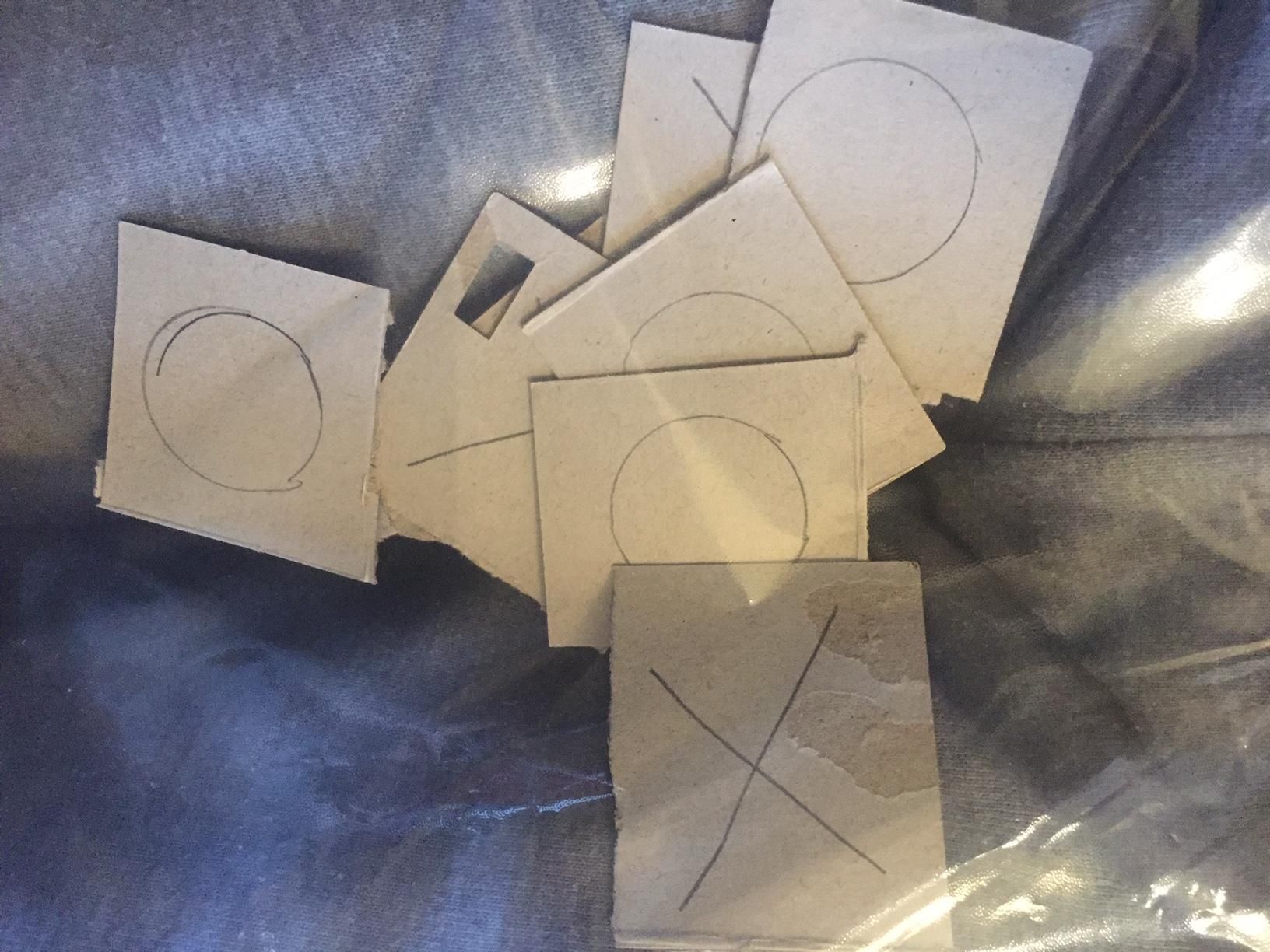 Tic-tac-toe Naughts and Crosses Cardboard Maker Tutorial : 8 Steps ...