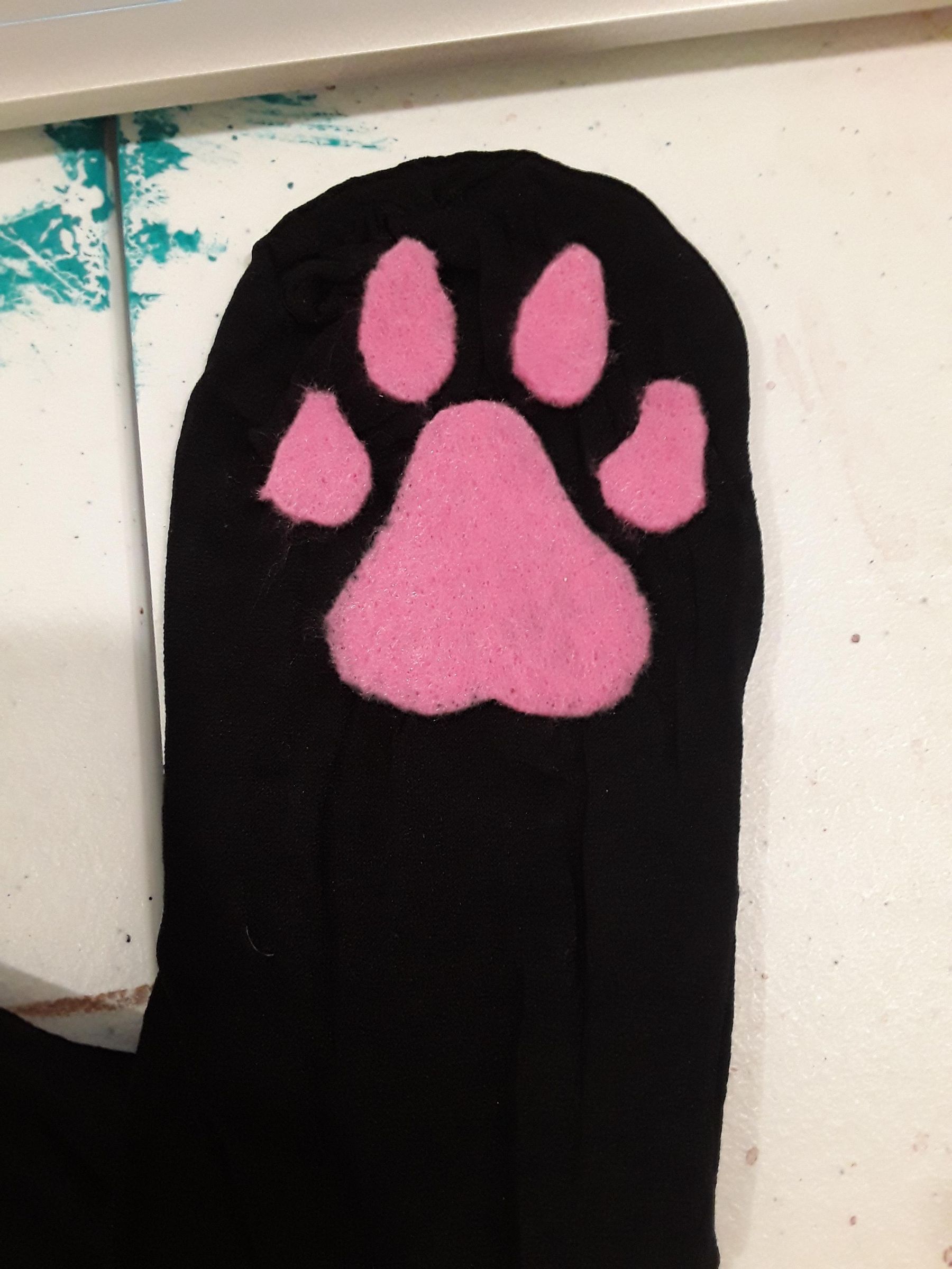 DIY Toebeanies//Paw Pad Socks : 5 Steps - Instructables