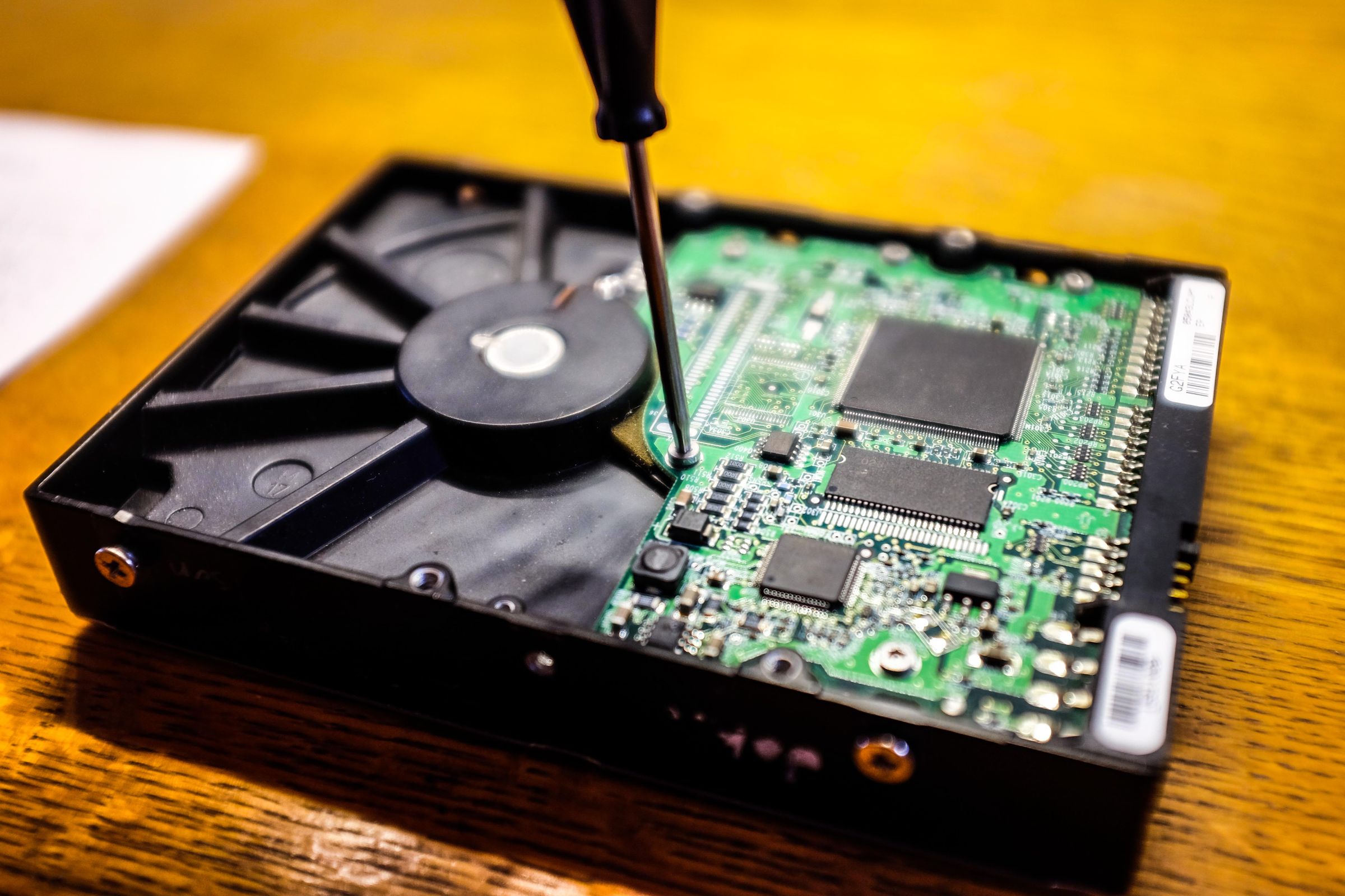 Successful Hard Drive Controller Replacement : 6 Steps - Instructables