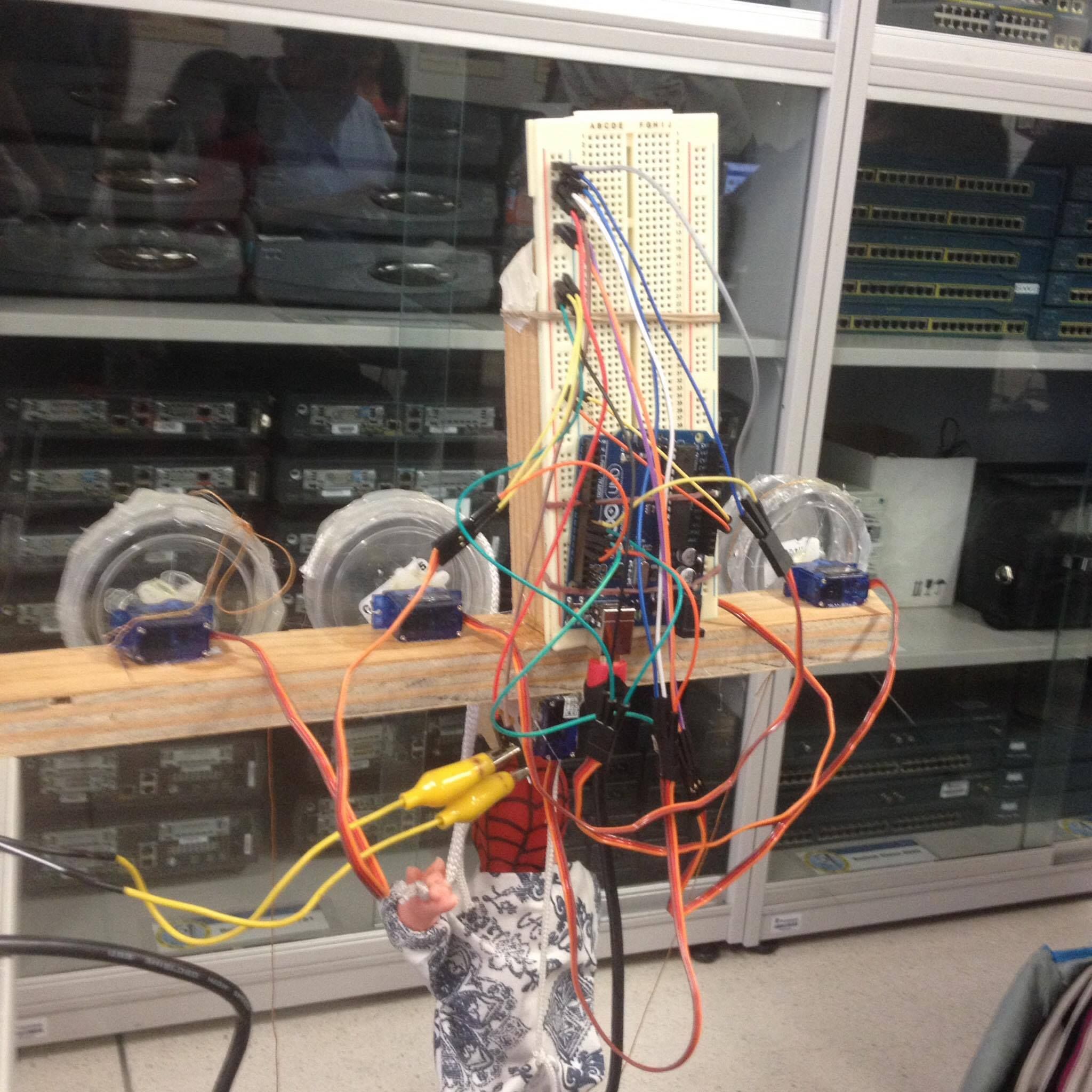 Spidercholo Puppet Arduino : 6 Steps - Instructables