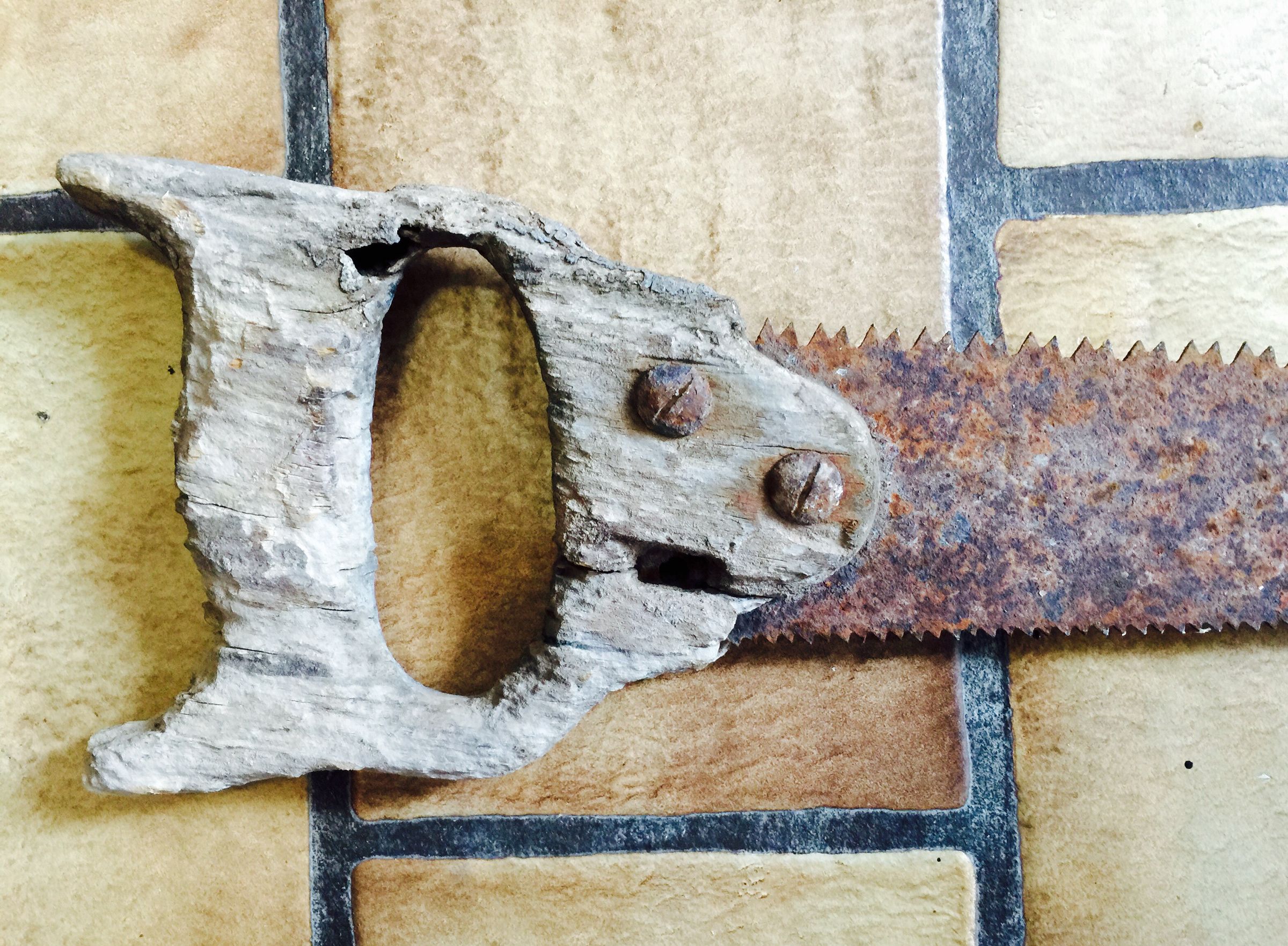 Restoring Antique Hand Saw Using Home Remedy for Rust Removal : 7 Steps ...