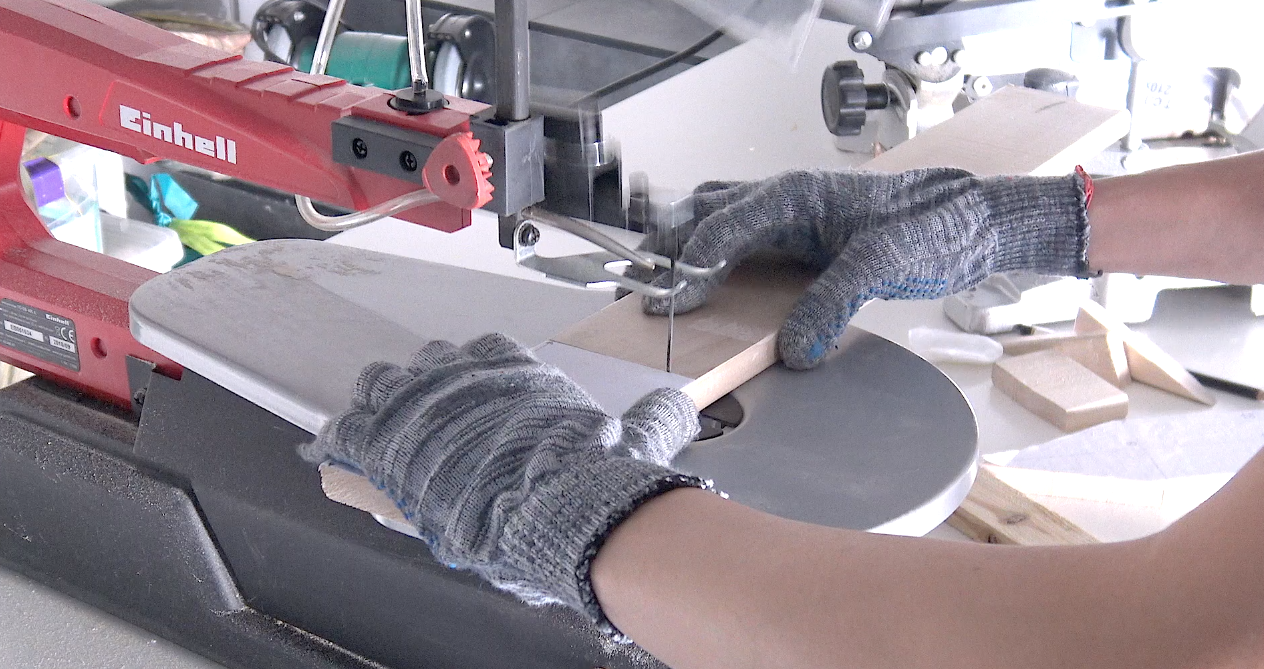 HELPFUL INVENTION | SMART DIY IDEA | USEFUL TOOL : 6 Steps (with Pictures) - Instructables