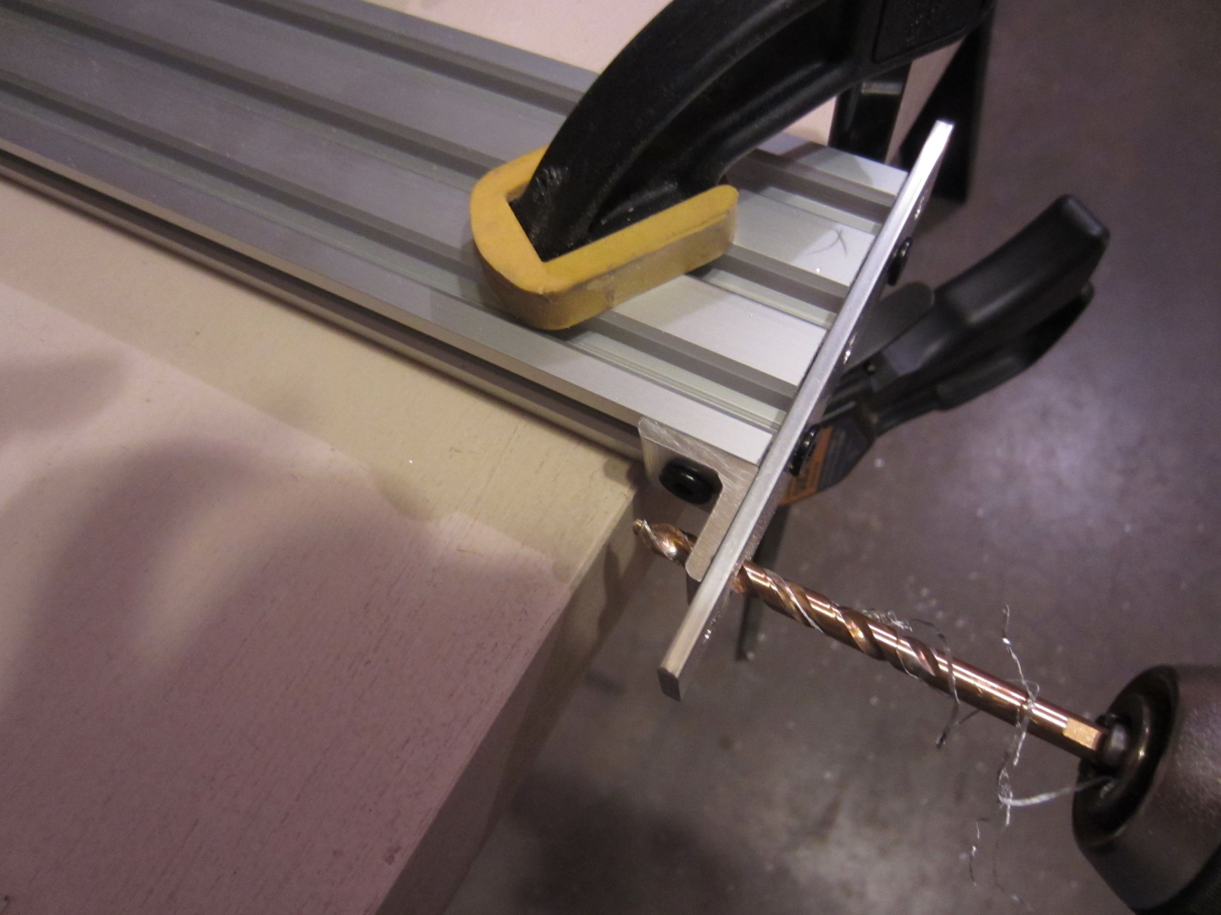 Adjustable Router Guide Template : 11 Steps (with Pictures) - Instructables