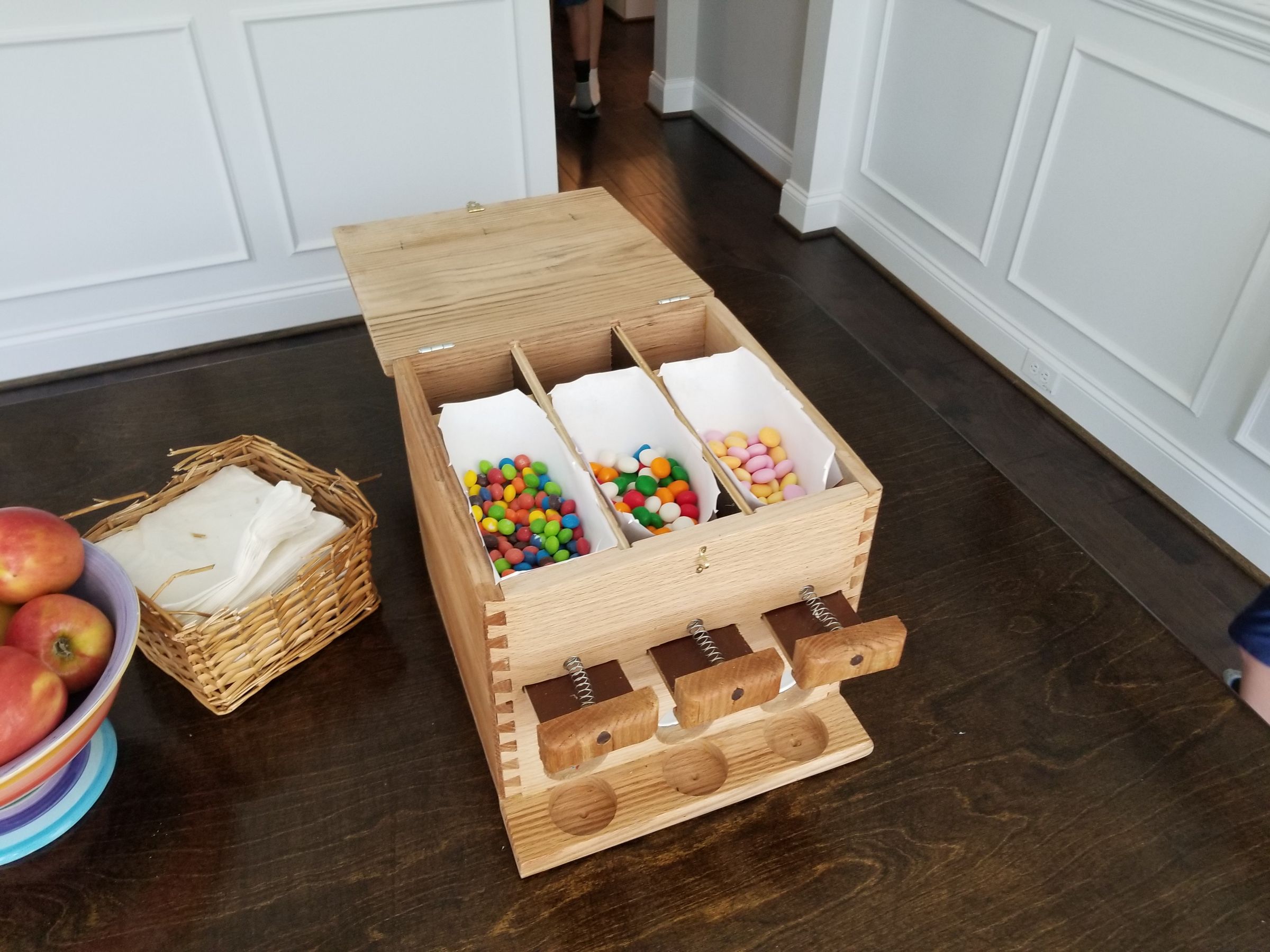 Wooden Candy Machine : 12 Steps (with Pictures) - Instructables