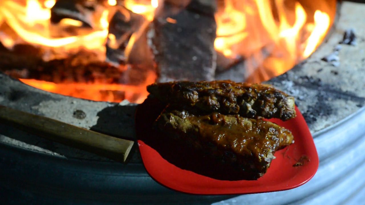 Campfire BBQ Ribs : 4 Steps (with Pictures) - Instructables