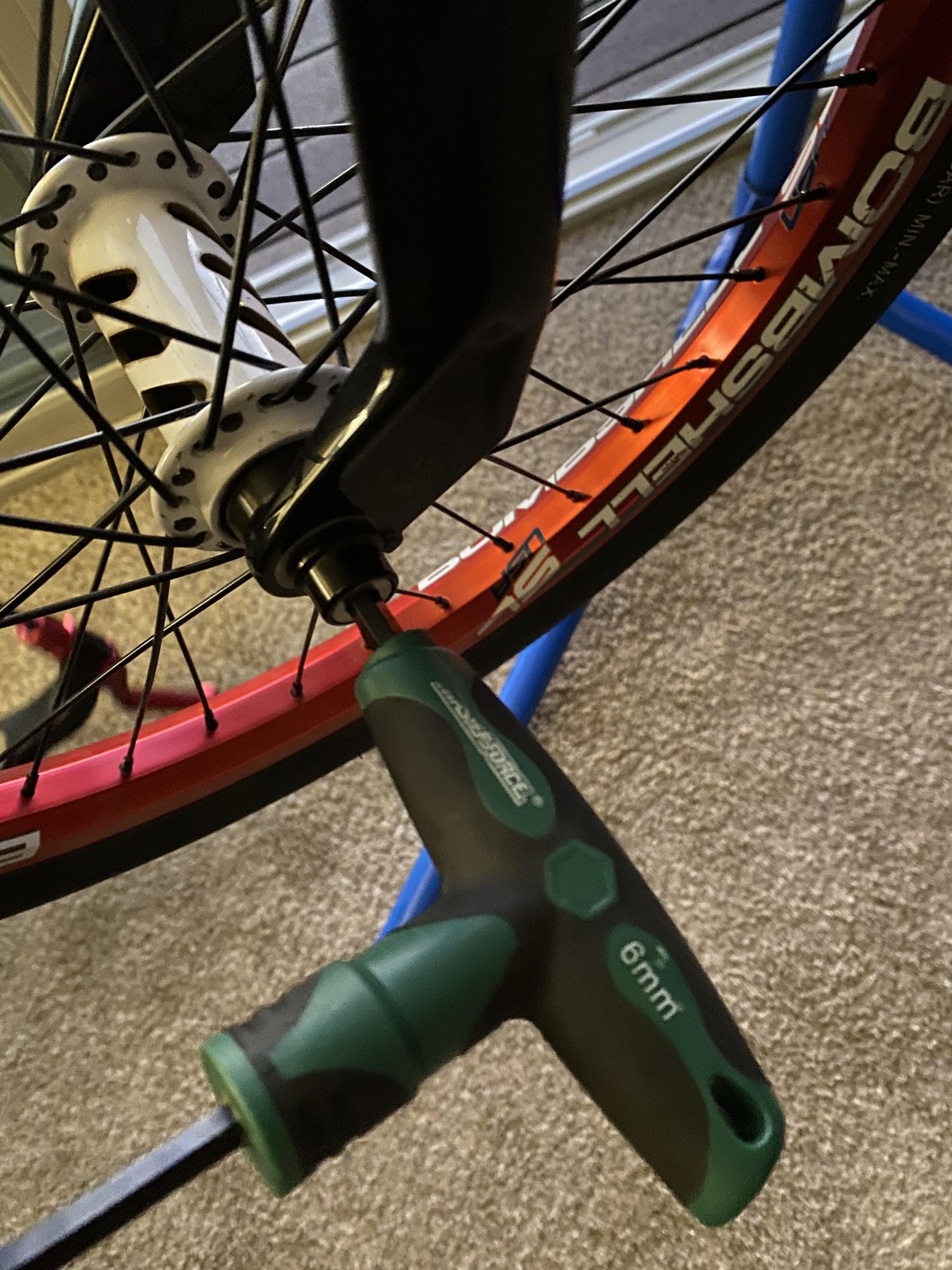 How to Disassemble a BMX Bike : 10 Steps - Instructables