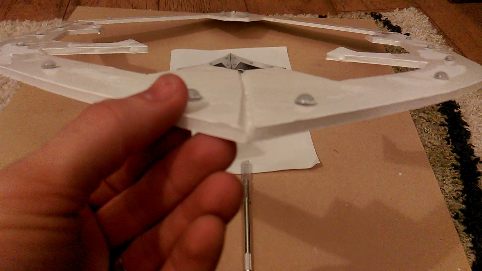 Legend of Zelda Hylian Shield : 11 Steps - Instructables