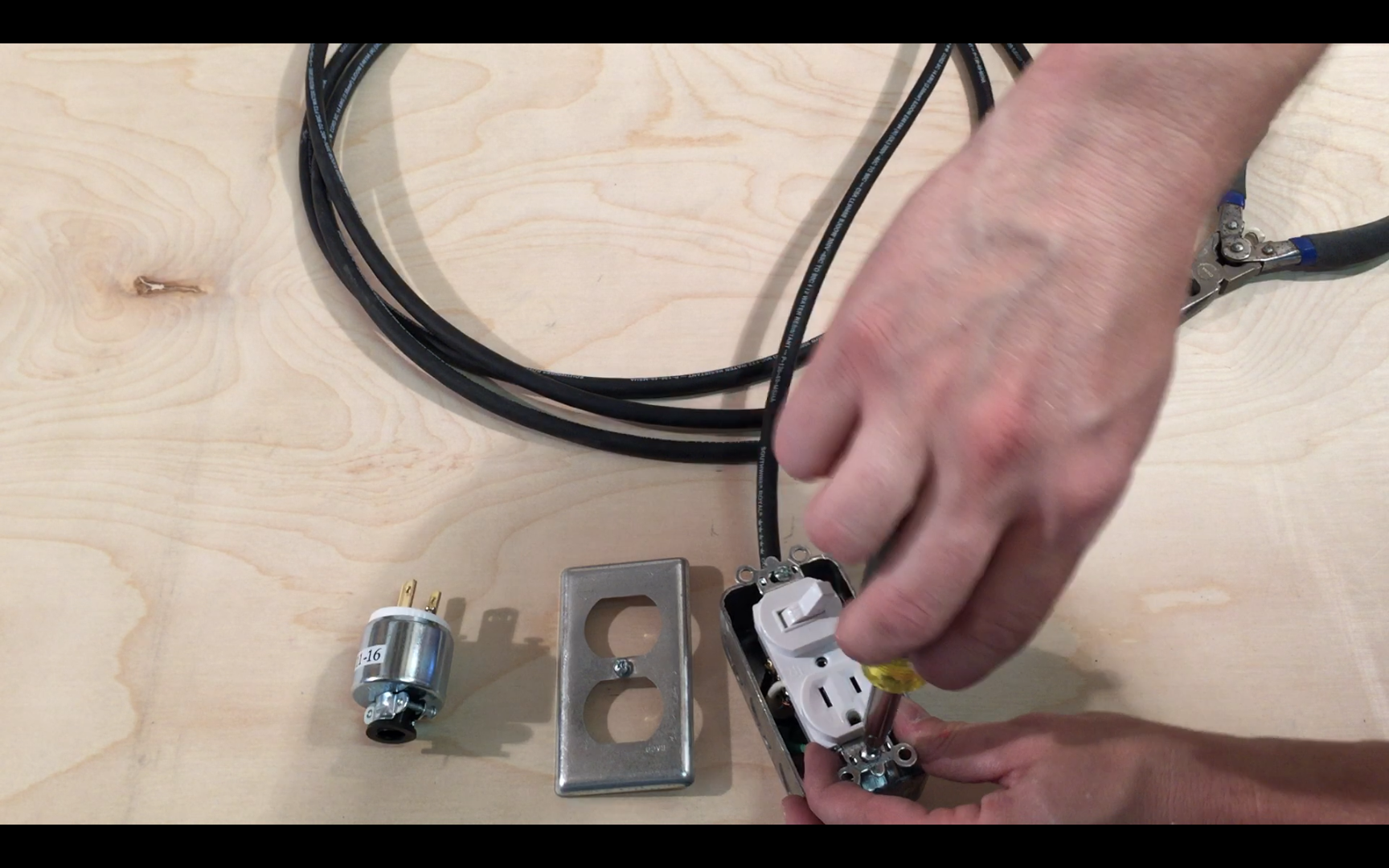 Simple Electrical Remote Switch : 10 Steps (with Pictures) - Instructables