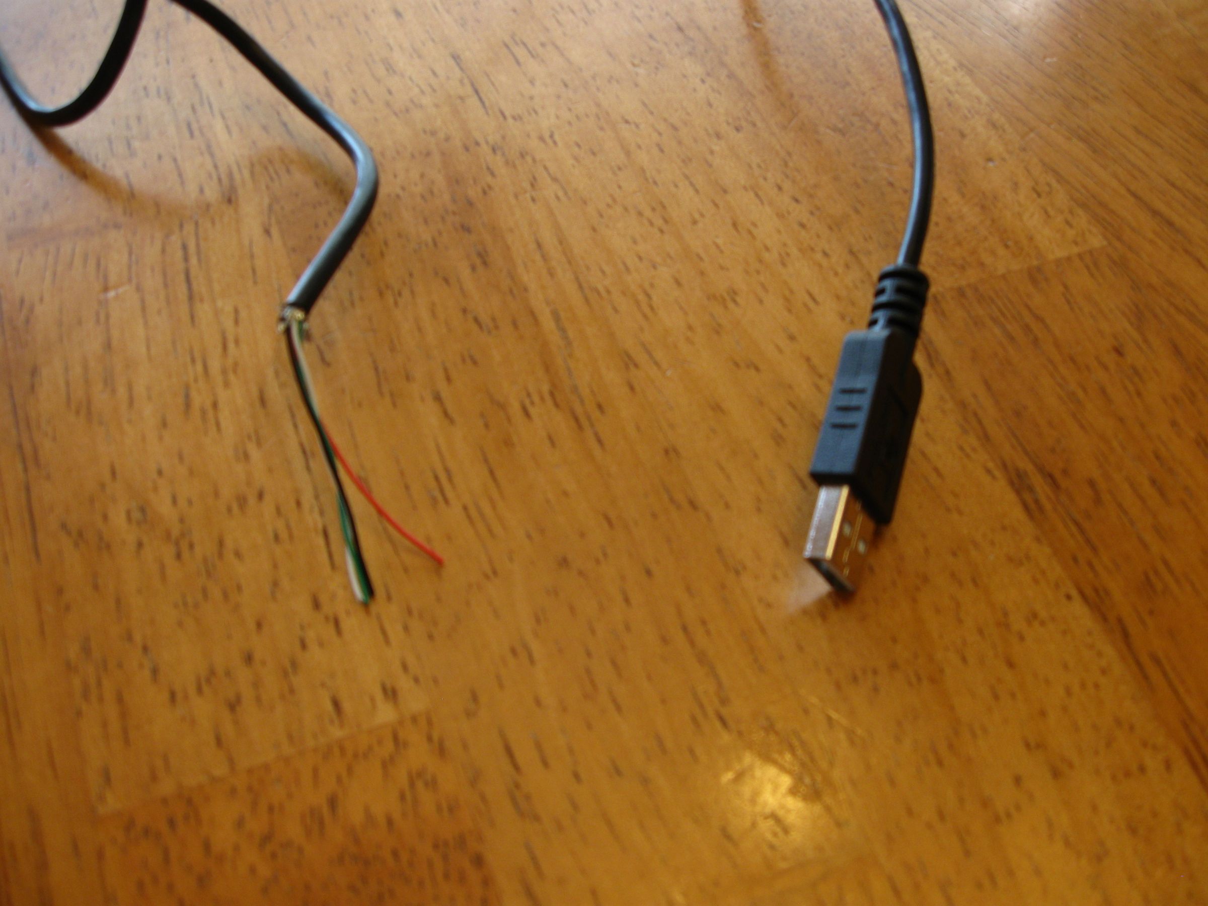 Simple USB Switch : 4 Steps - Instructables