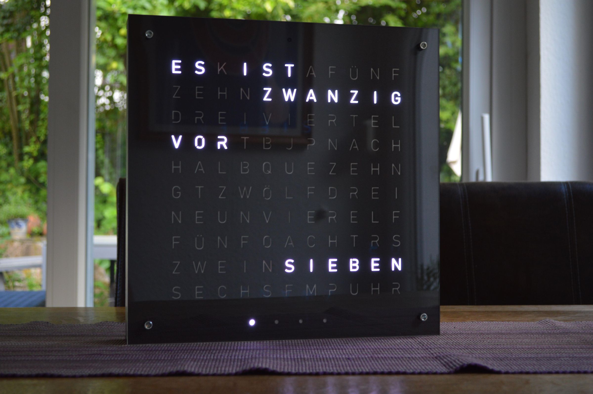 Word Clock (German Layout) : 8 Steps - Instructables