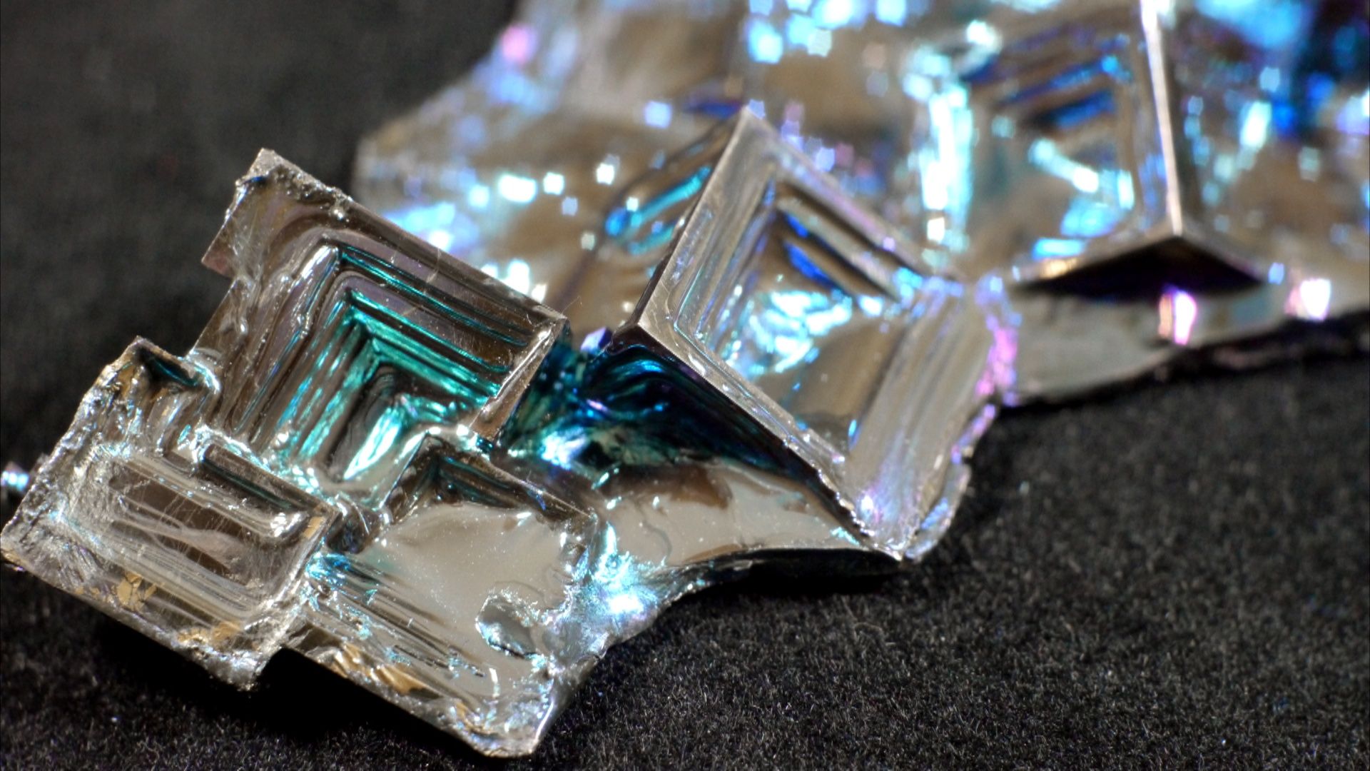 Growing Bismuth Crystals