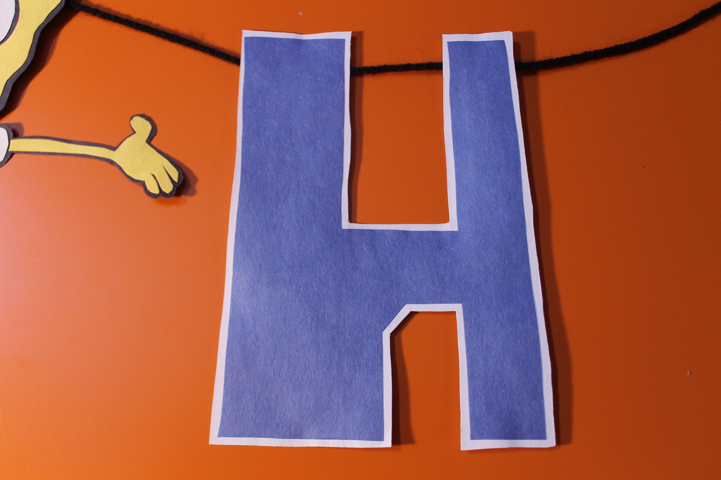 Construction Paper Cartoon Character Banner : 11 Steps - Instructables