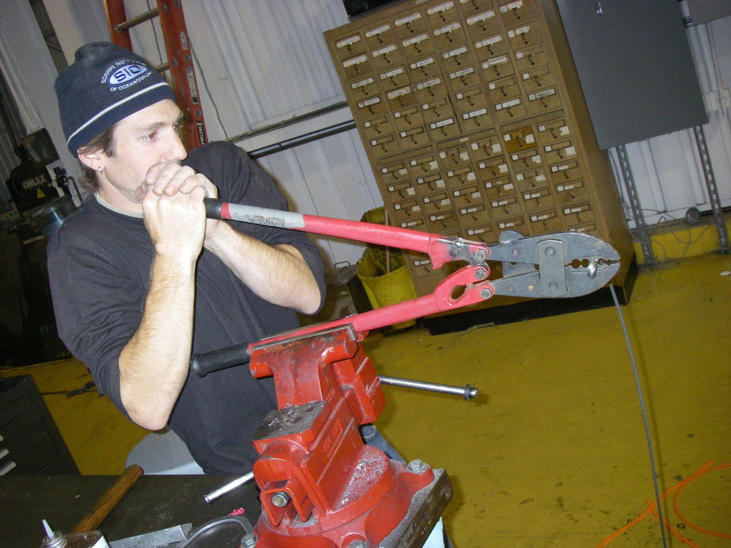 Handy Tricks Episode 9 : 32 Steps - Instructables