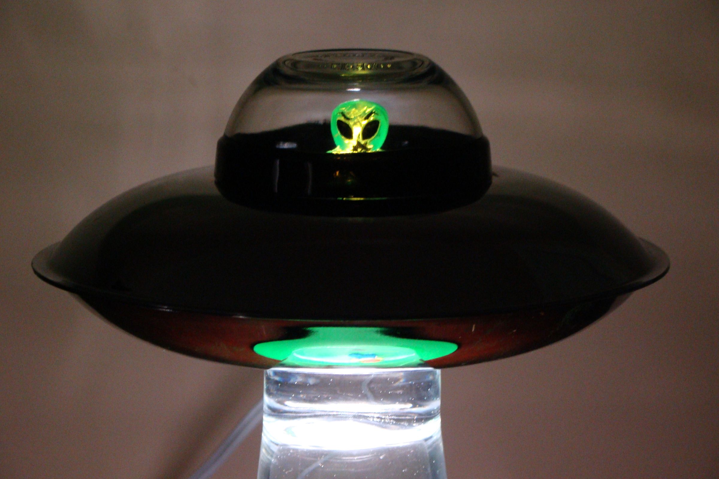 Alien Abduction Lamp : 6 Steps (with Pictures) - Instructables