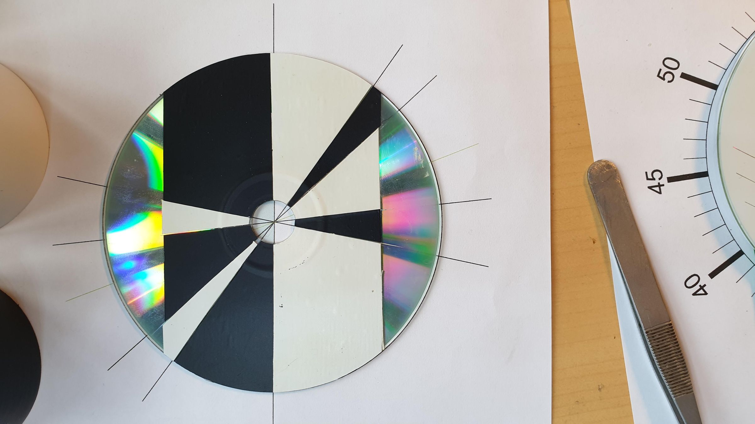 Absolute Position Encoder With Single Track Gray Code : 8 Steps (with ...