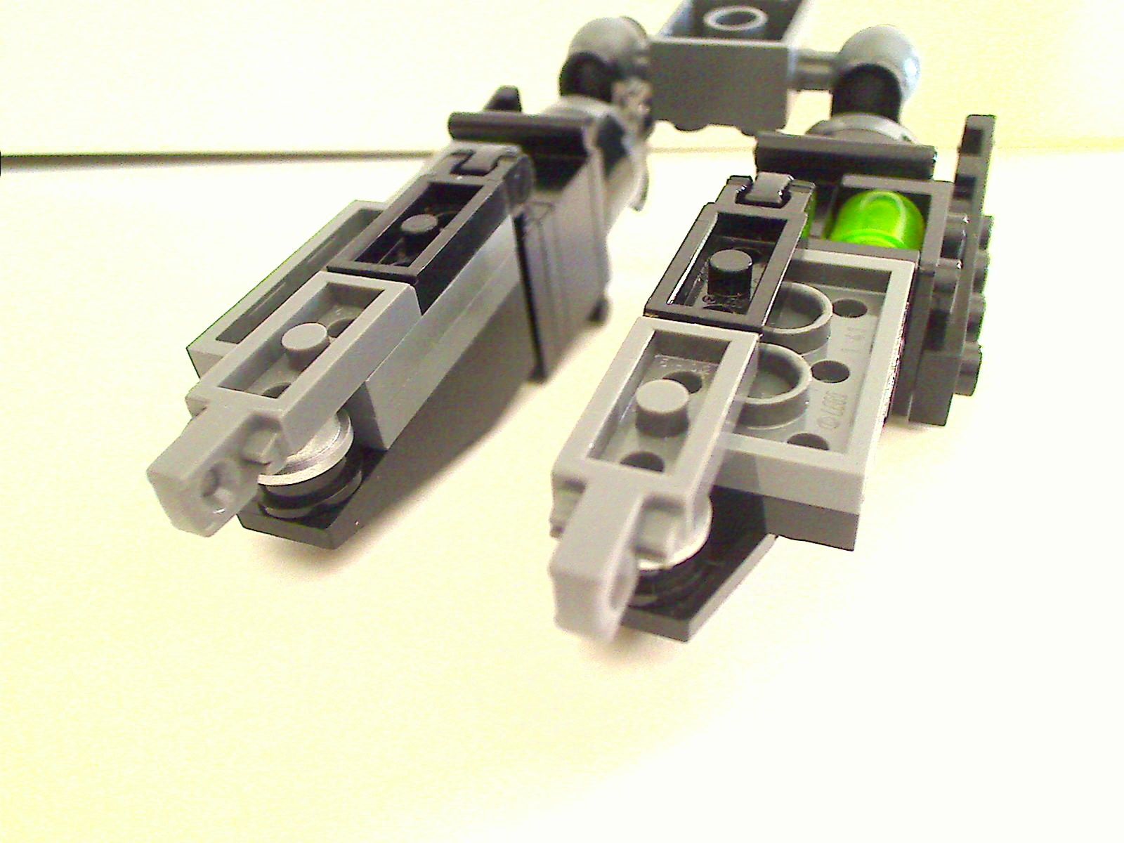 Real Steel ZEUS Out of Legos : 6 Steps (with Pictures) - Instructables