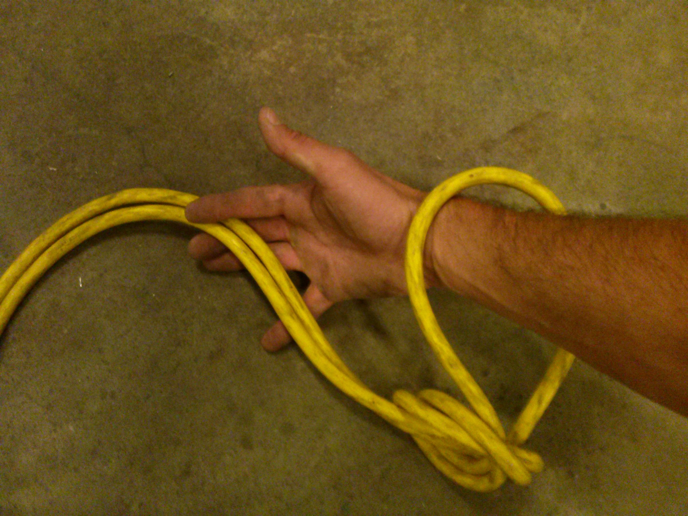Daisy Chain an Extension Cord : 7 Steps - Instructables